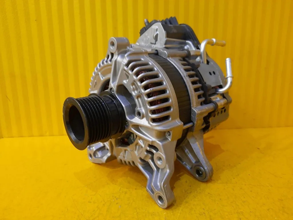 Mercedes-Benz W264 W213 ALTERNATOR A2649001700 za 1800.00PLN z Przemęt ...