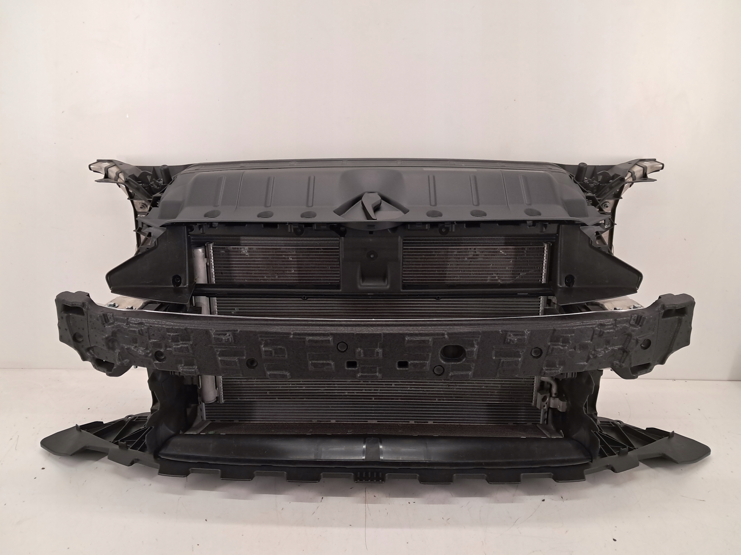 AUDI RS5 F5 RS4 8W0 KOMPLETNY PAS WZMOCNIENIE MATRIX LAMPA USA KANADA ...