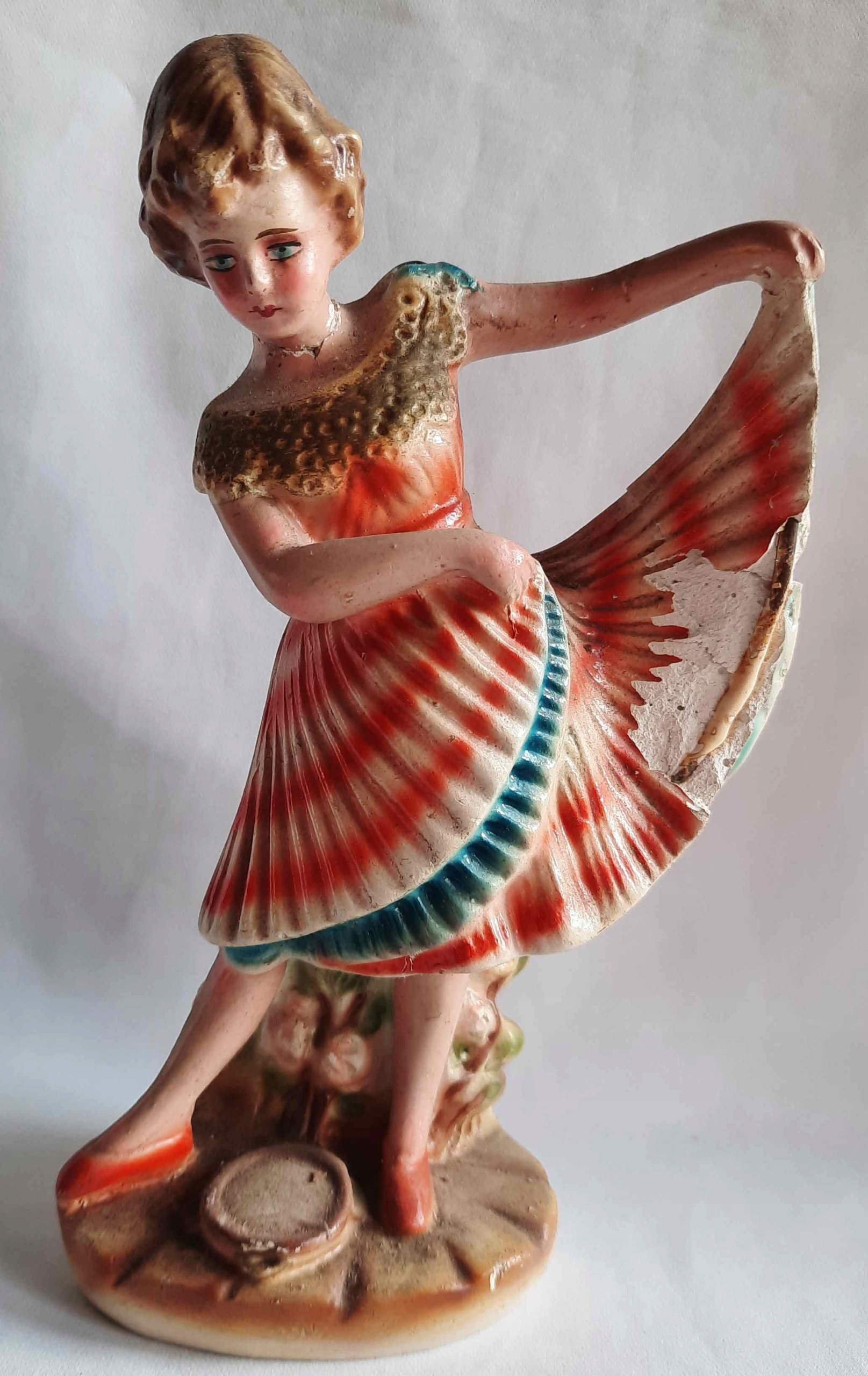 DZIEWCZYNA Z PRL - u FIGURKA GIPSOWA KLASYK LATA 50 - te XX w ...