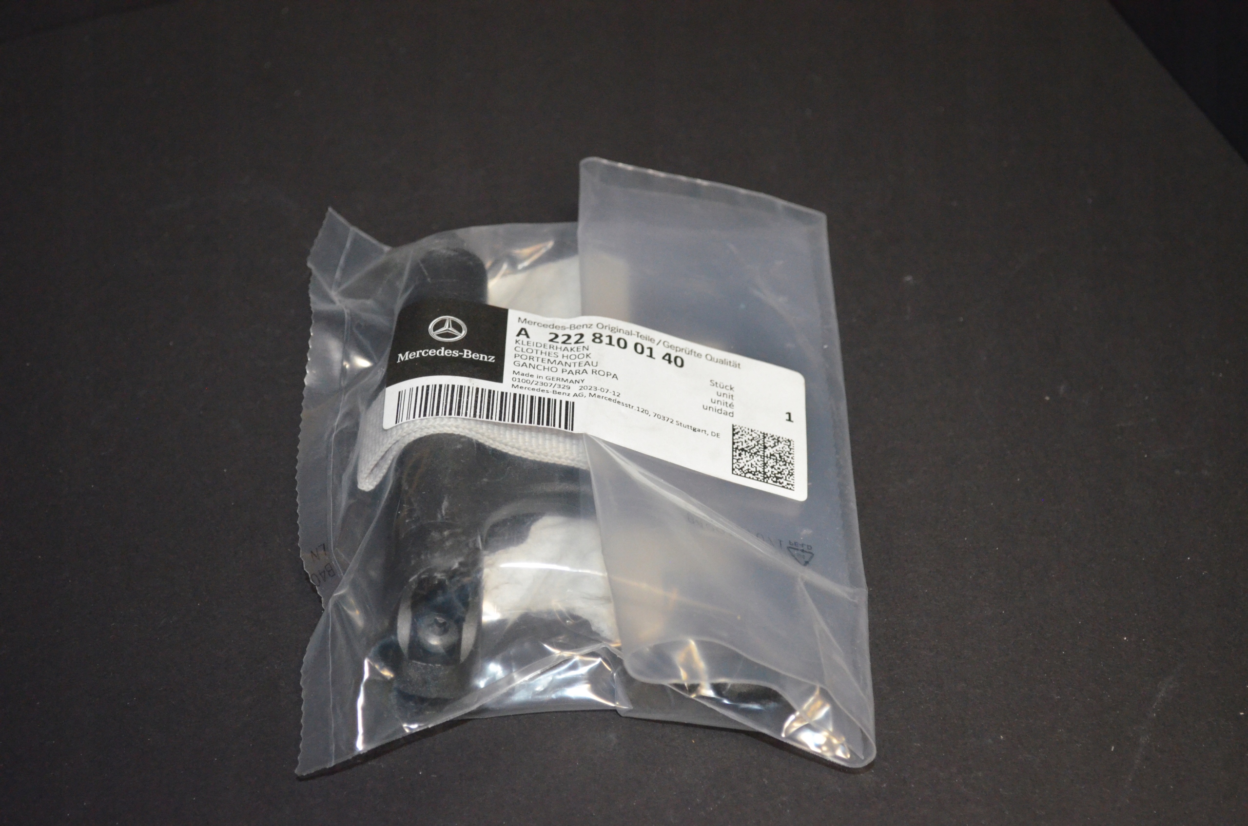 MERCEDES KLASA W213 W222 WIESZAK PODŁOGI BAGAŻNIKA A2228100140 za 82,37 ...