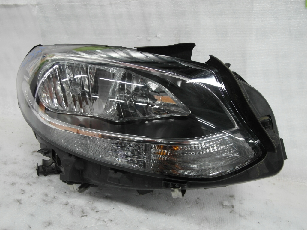 Mercedes B Klasa W246 lift lampa prawa A2468205461 - porównaj ceny ...