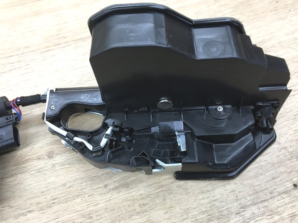 51217315019 51217315019 - Привід замка лівий передній підйомник для BMW ...