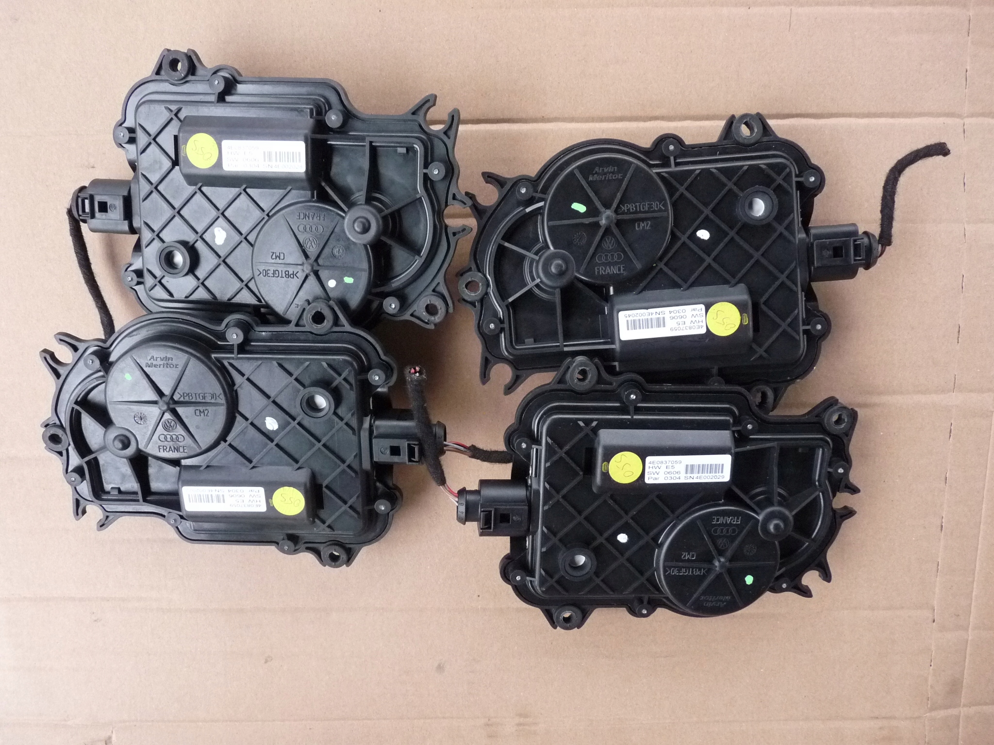 AUDI A8 D3 SIŁOWNIK DOCIĄG DRZWI 4E0837059 - porównaj ceny - Allegro.pl