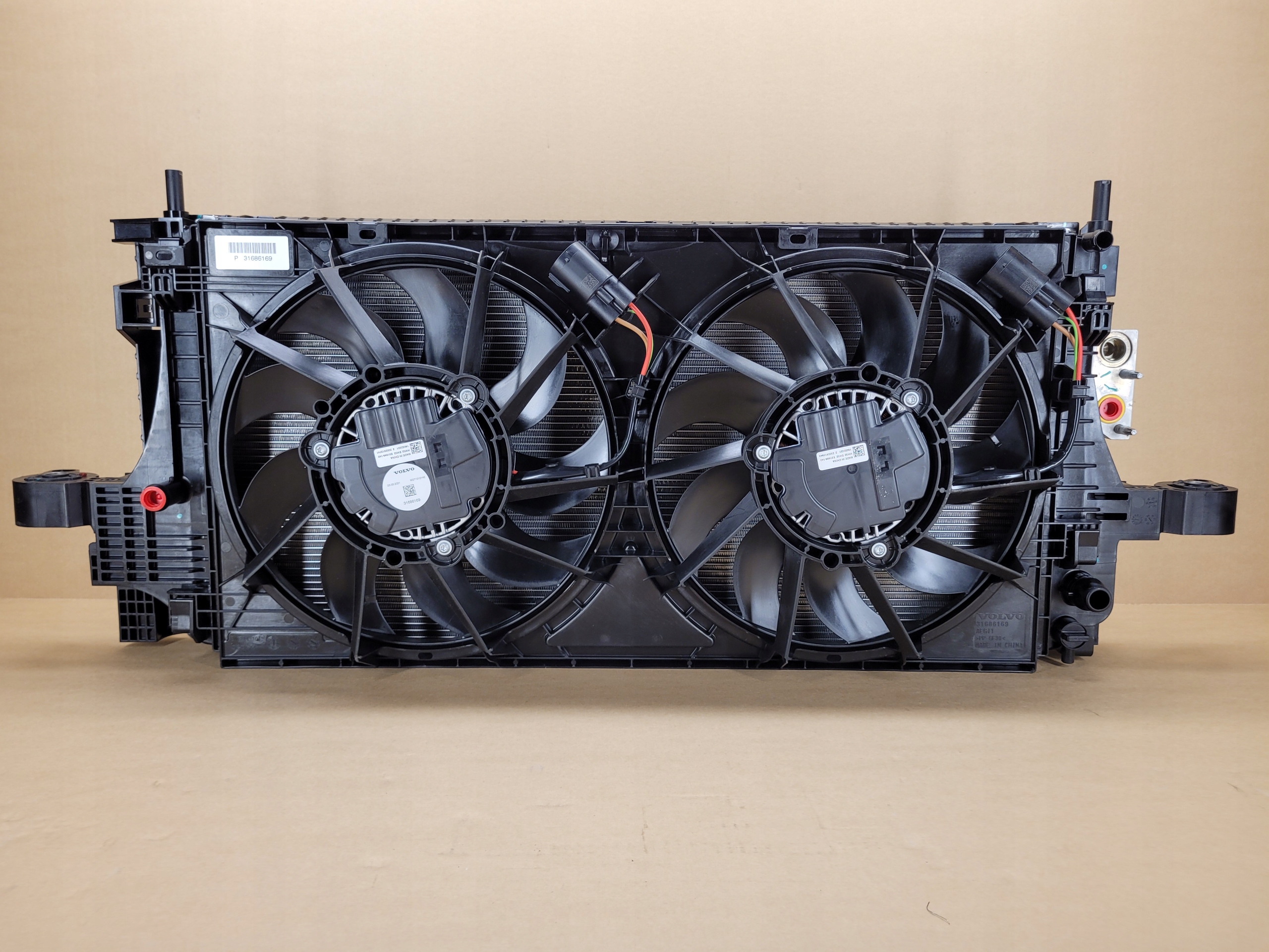 KOMPLET CHŁODNIC VOLVO POLESTAR II ELEKTRIC 0018 31686196 31686549 ...