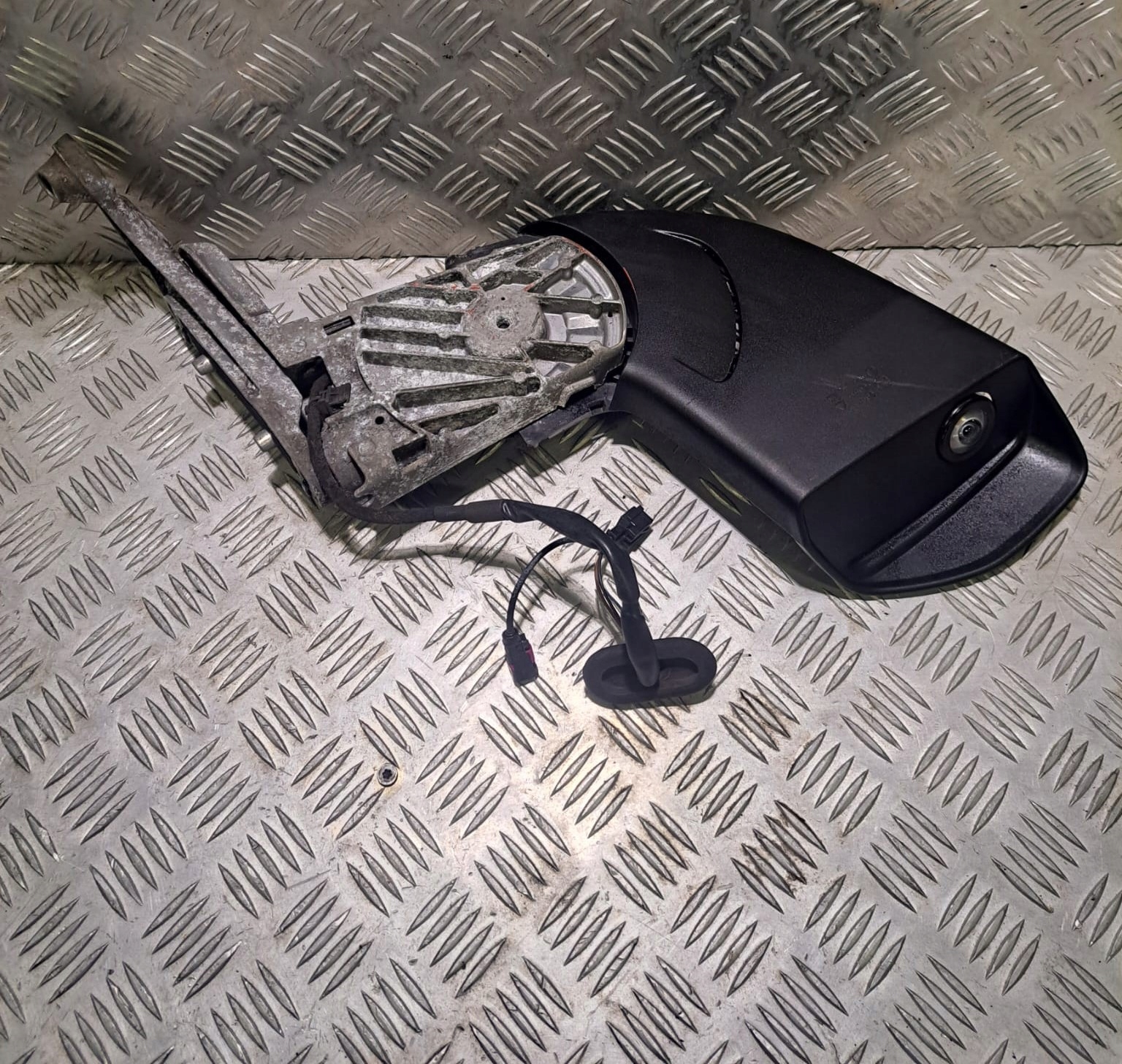 KAMERA / LUSTERKO LEWE MERCEDES ACTROS MP5 MIRROR CAM A960 810 9414 za 3075.00PLN z Mińsk ...