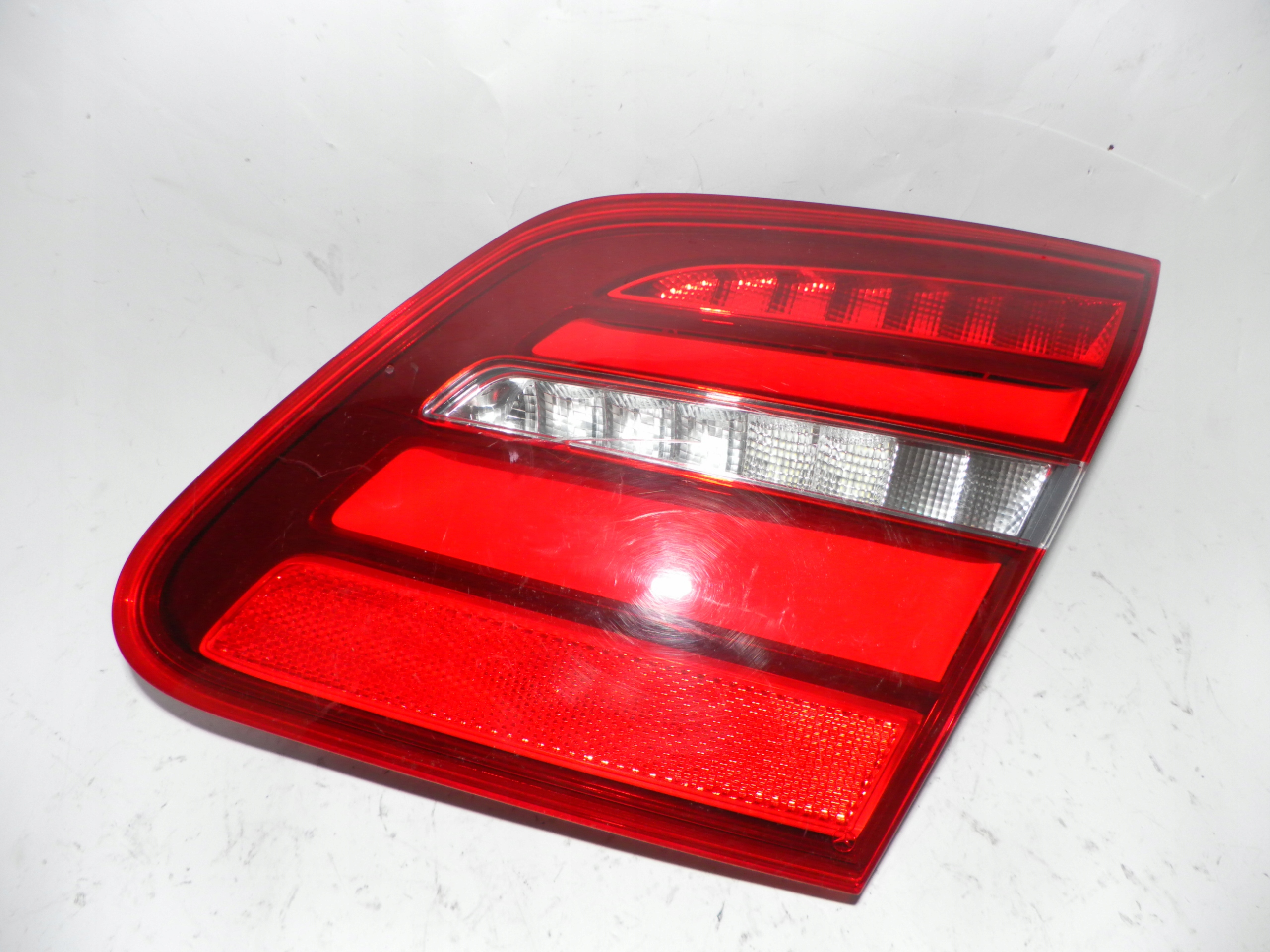 Mercedes B W246 Lampa Klapy LED Prawa Prawy Tyl A2469069200 za 150 ...