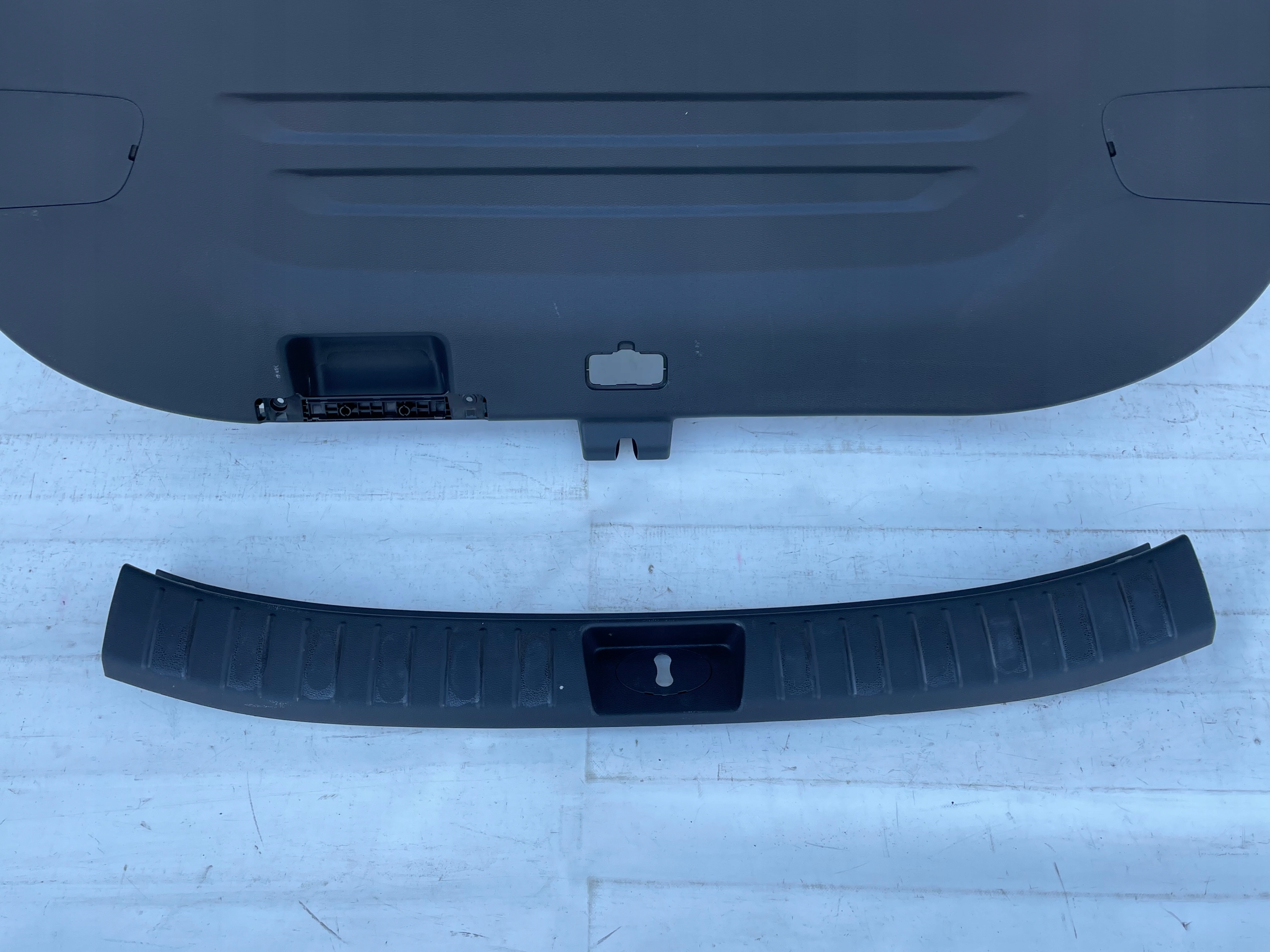 HYUNDAI SANAT FE IV OSŁONA PASA TYLNEGO ORYGINAŁ 85770-S1000 85770 ...