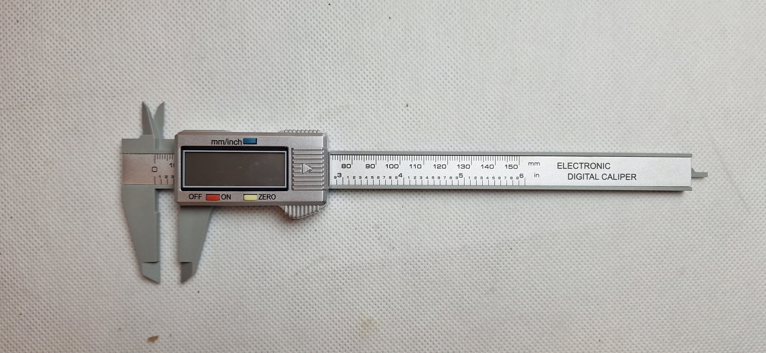 Elektronikus digitális tolómérő 150 mm, 0,1 mm pontosság, LCD kijelző ...