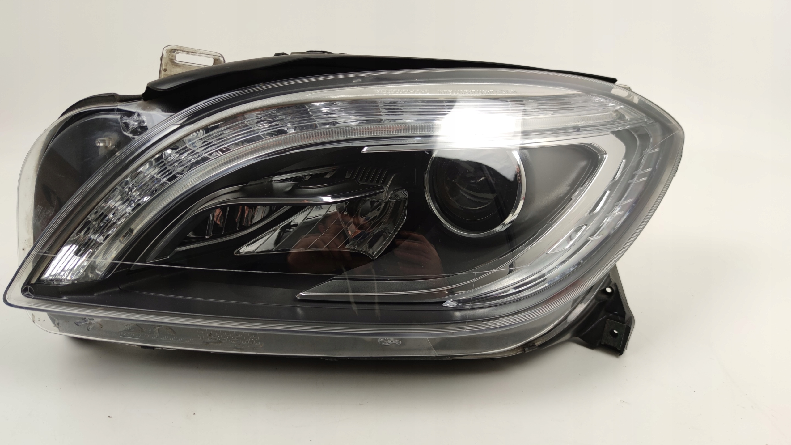 MERCEDES ML 166 - LEWA PRZEDNIA LAMPA BI-XENON LED A1668207259 za 1999 ...