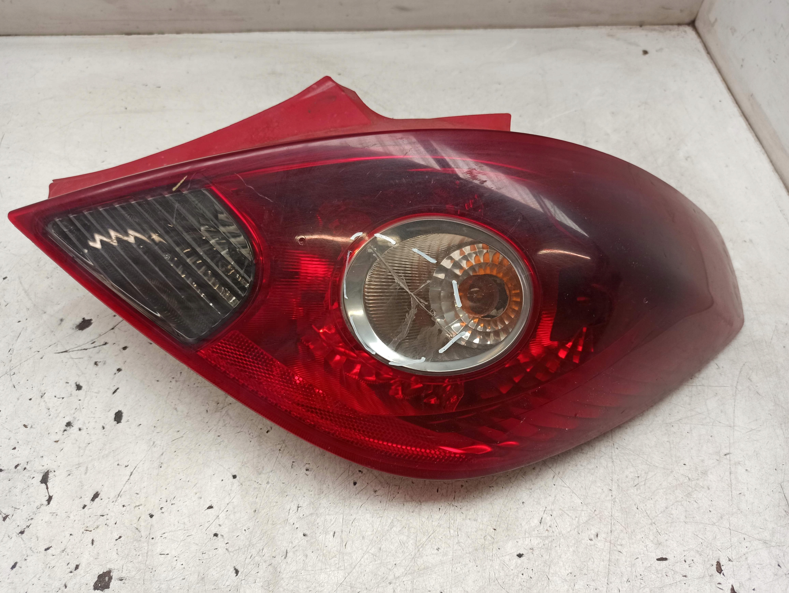 OPEL CORSA D PRZEDLIFT LAMPA PRAWA TYŁ 93189091 za 45.00PLN z Świdnica ...