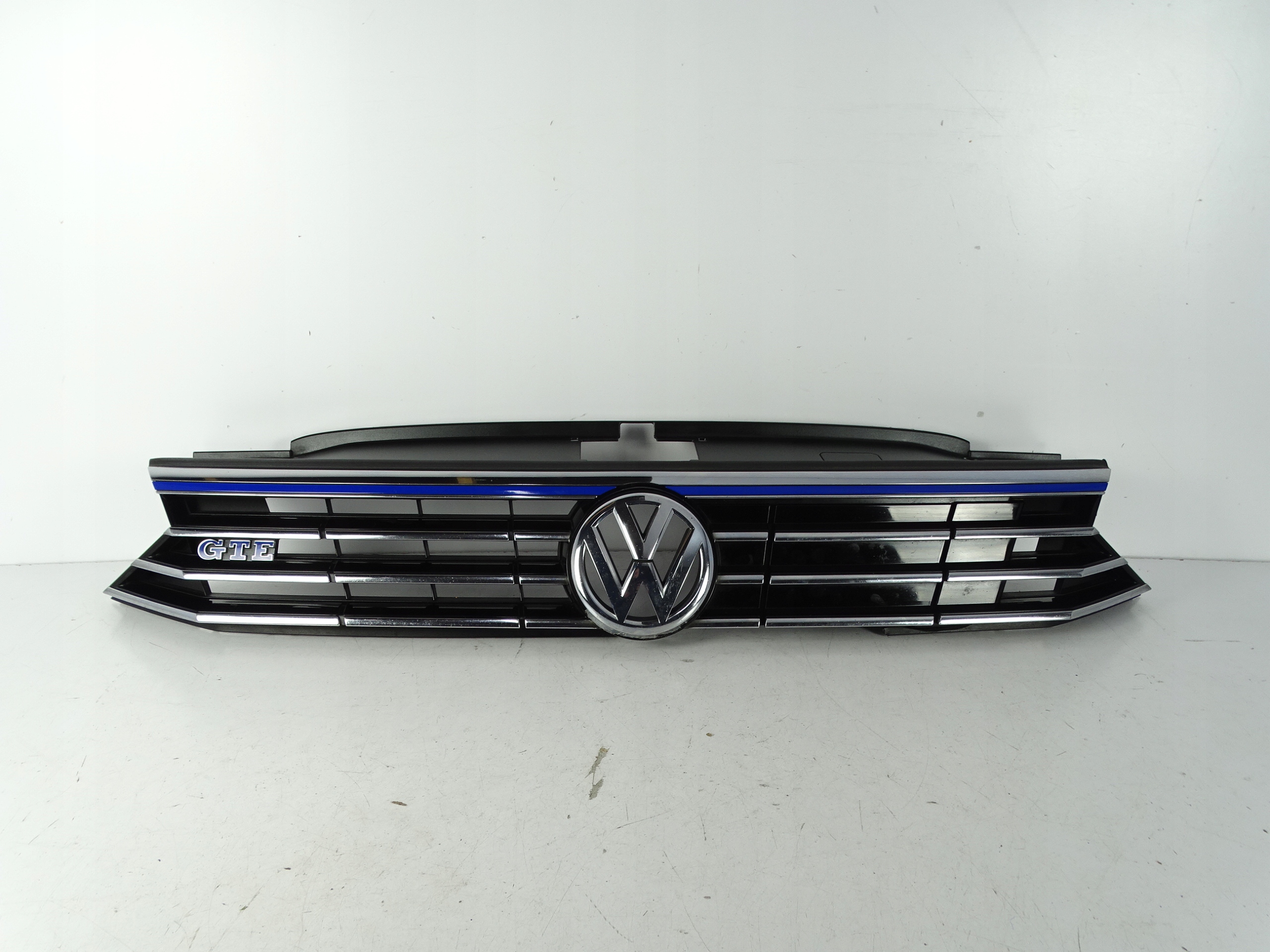 GRILL ATRAPA VW PASSAT B8 3G0 GTE za 200.00PLN z Góra - Allegro - (13176618089)