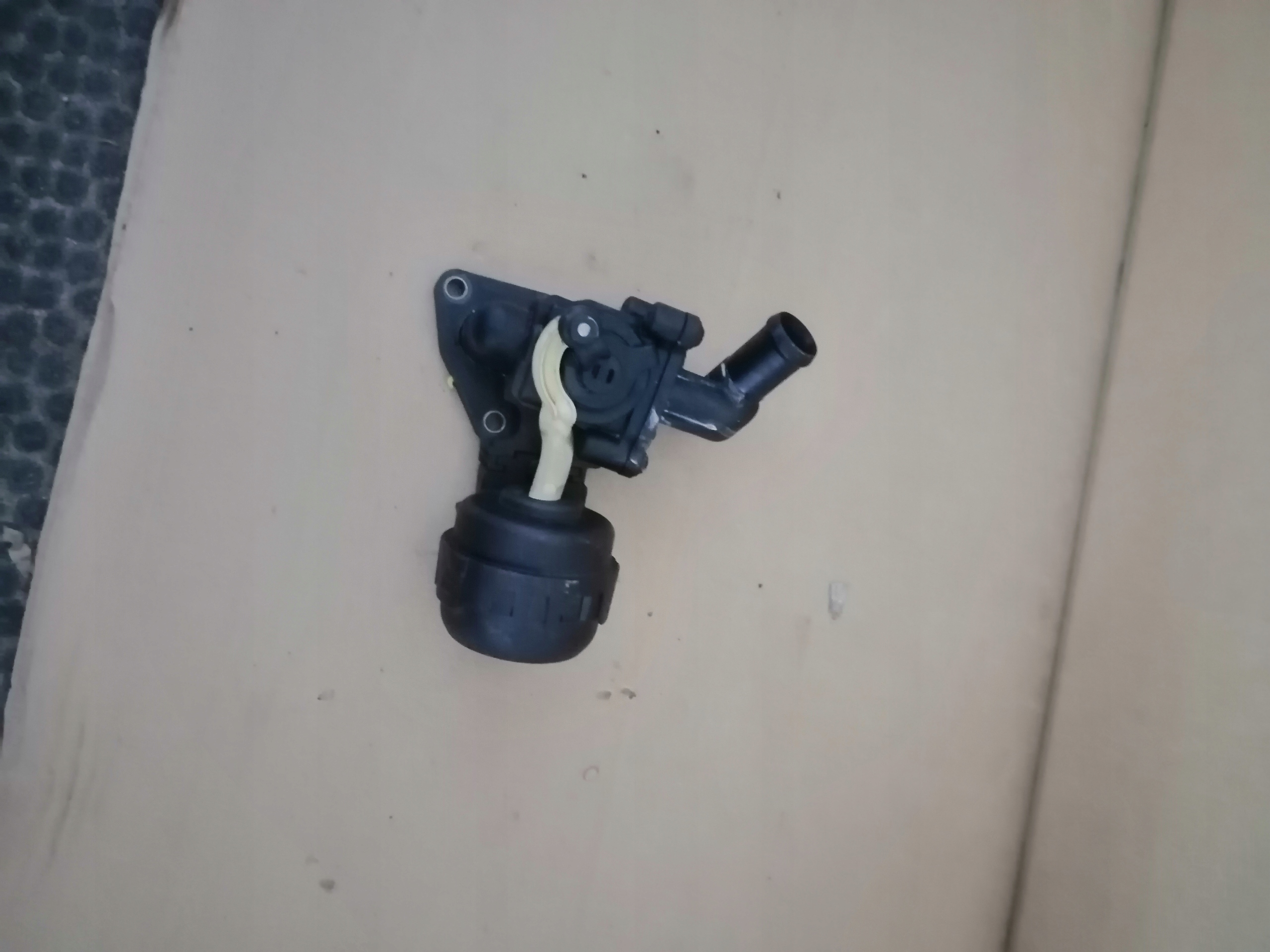 Audi OE 059121737AJ zawór regulacyjny • Cena, Opinie - Allegro