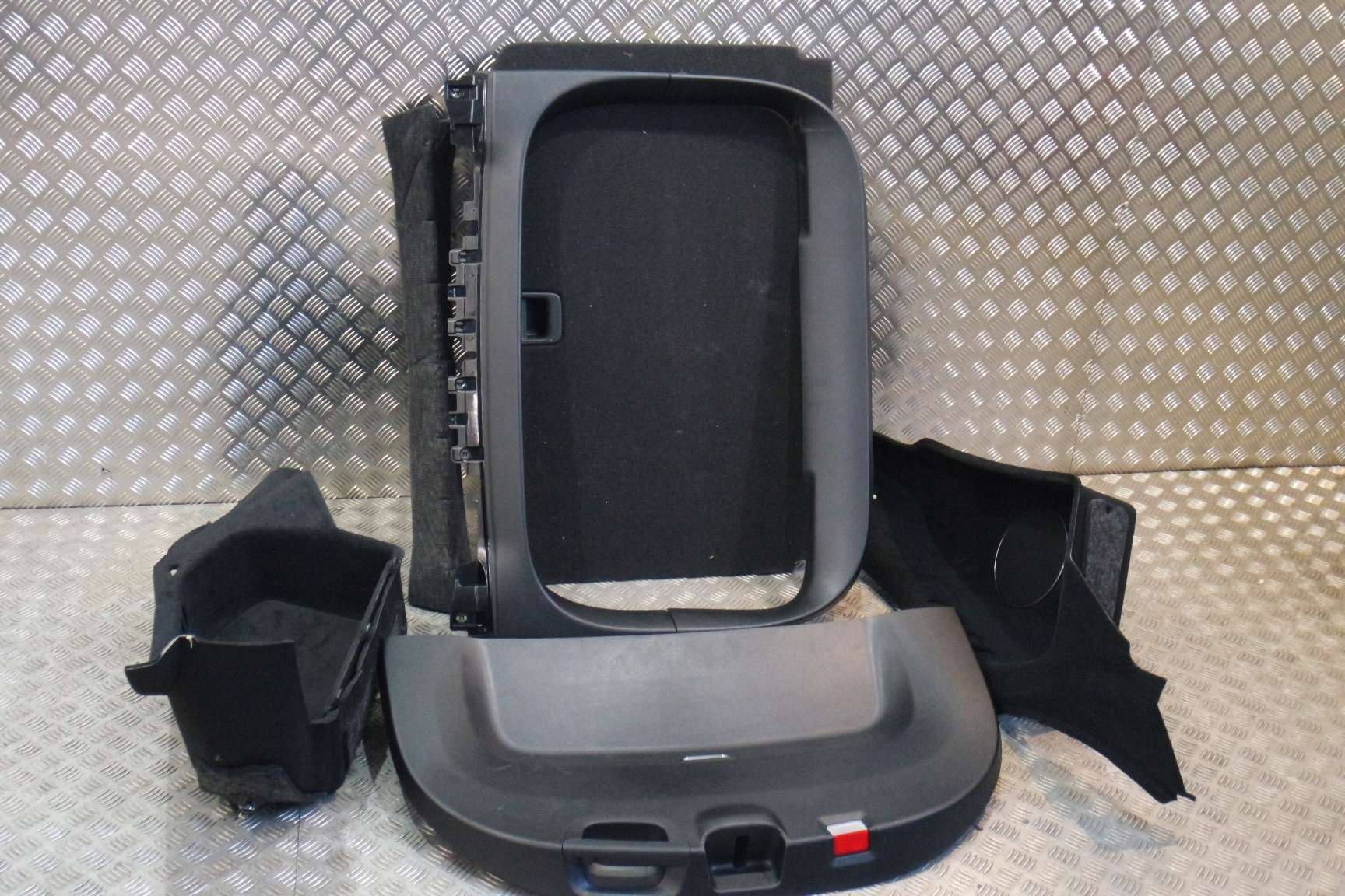 ELEMENTY BAGAZNIKA TAPICERKA MERCEDES GT AMG W190 87432145 za 2000 ...