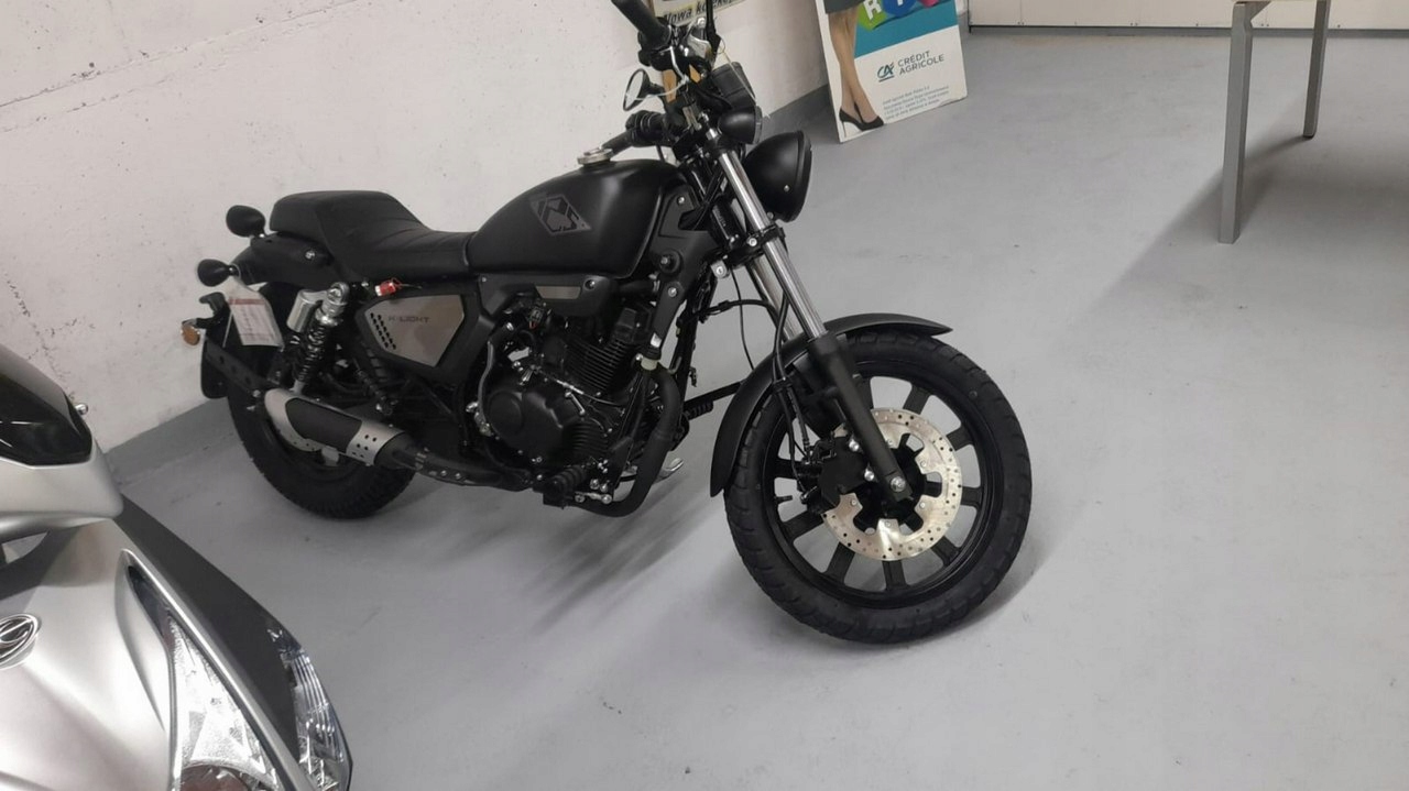 Keeway K-LIGHT 125 Keeway K-LIGHT 125 - Allegro