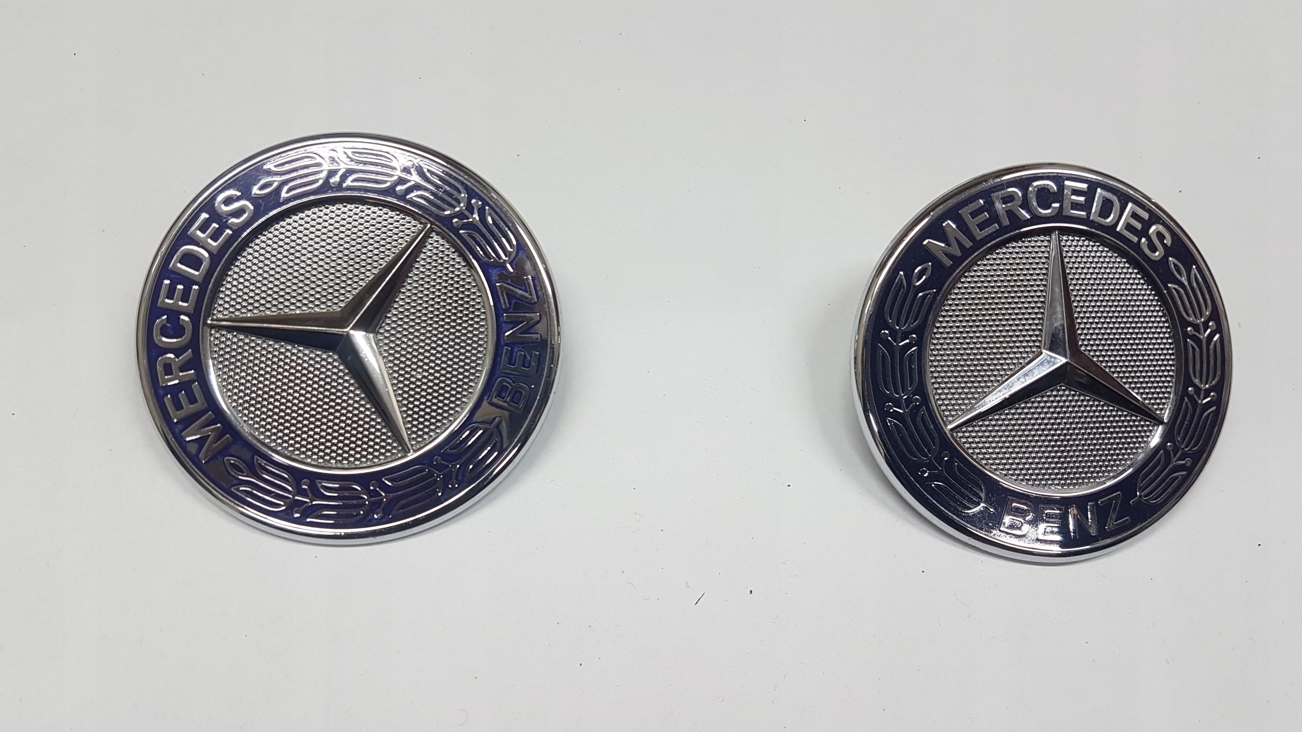 EMBLEMAT ZNACZEK MERCEDES 2188170116 A9018100018 EMBLEMAT ZNACZEK ...