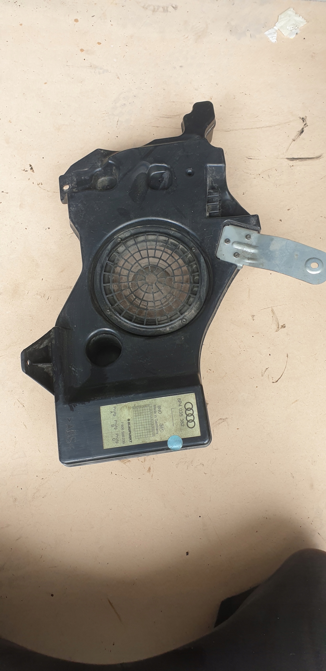 Głośnik subwoofer Audi OE 8P4035382 - porównaj ceny - Allegro.pl