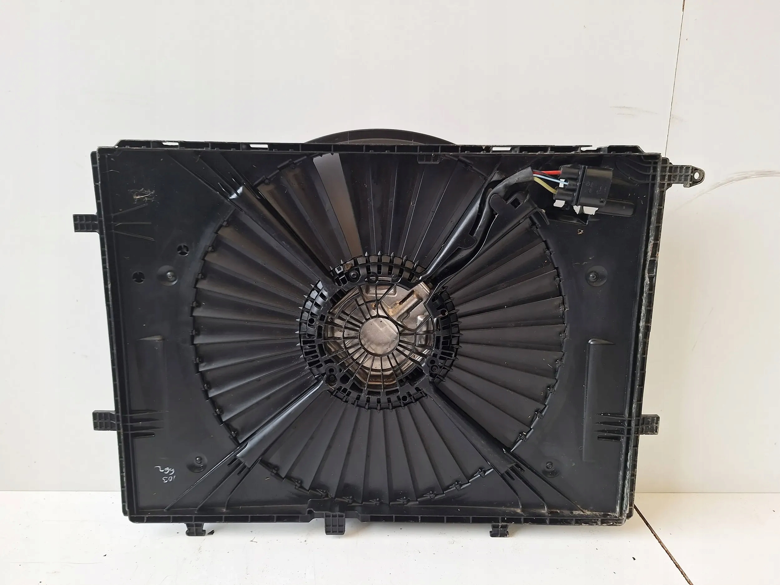 MERCEDES C 205 GLC 253 WENTYLATOR CHŁODNICY 0999061400 ORYGINAŁ za 949 ...