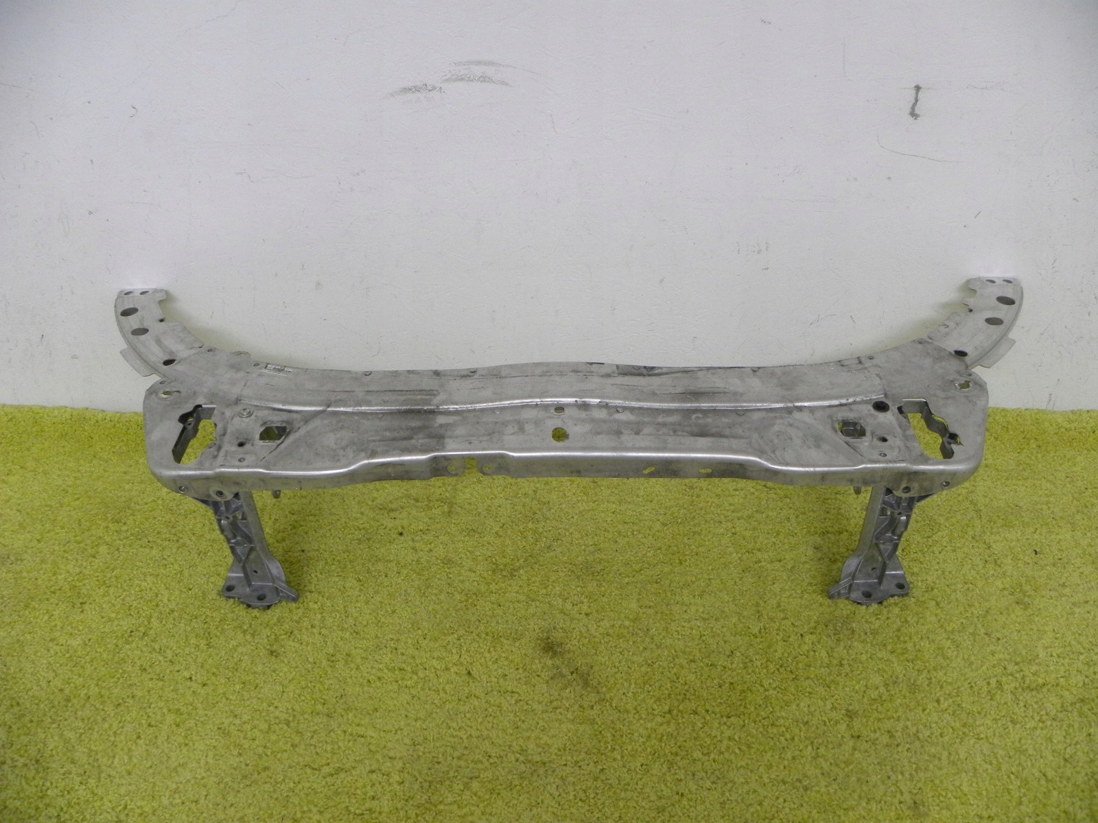 Pas przedni (wzmocnienie) MERCEDES W205 C-KLASA 2056204201 za 2500 zł z ...