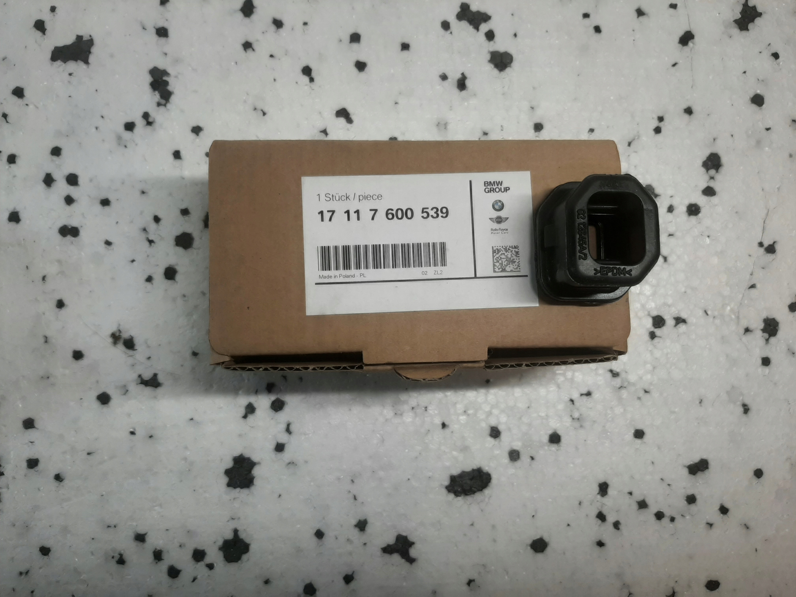 Oryginał guma tuleja mocowania chłodnicy BMW ASO 17117600539 za 30 zł z ...