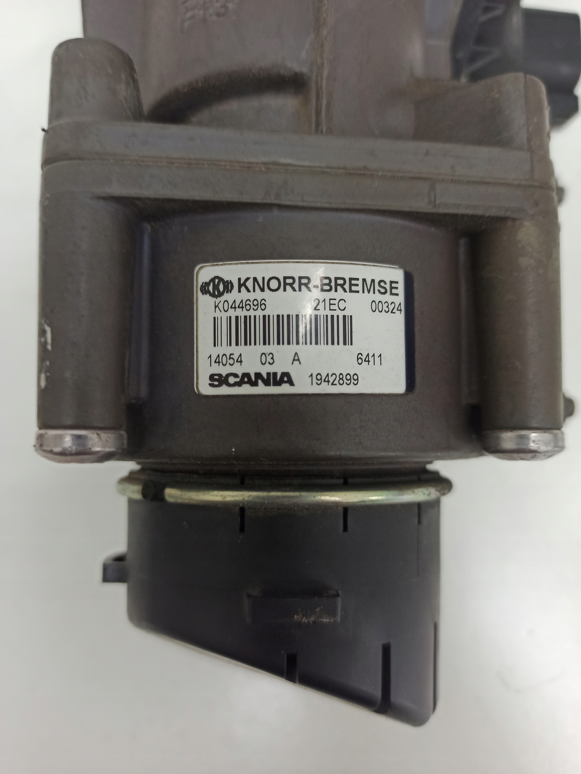 1942899 1942899 - ГОЛОВНИЙ ГАЛЬМІВНИЙ КЛАПАН EBS КАБІНИ SCANIA R EURO 6 ...