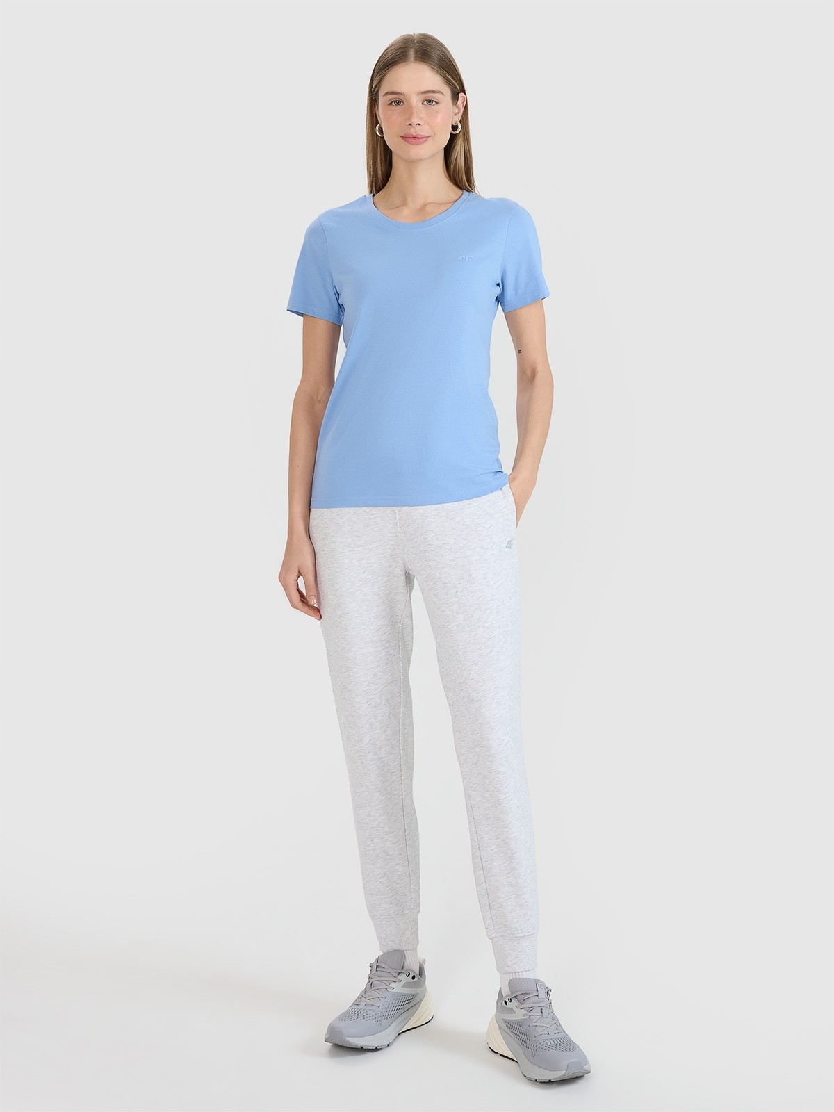 4F női melegítőnadrág R.XS za 12350.00HUF-ért - Allegro