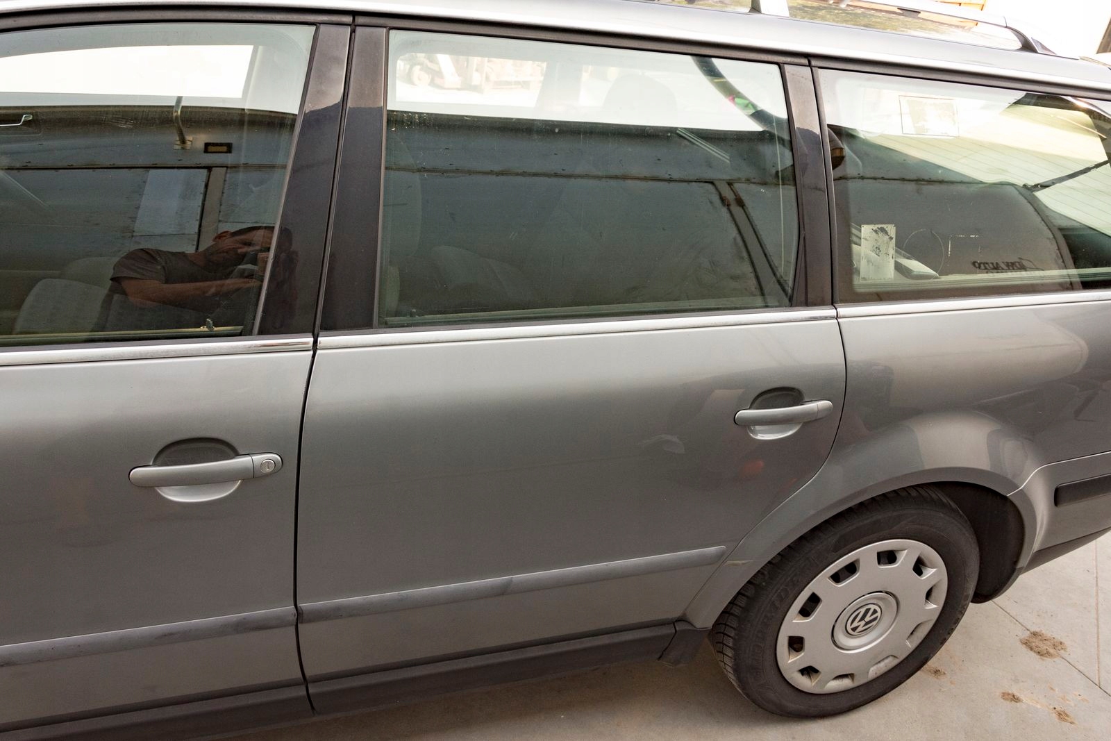 VW PASSAT B5 LIFT FL DRZWI TYŁ TYLNE LEWE KOMBI LD7W za 200.00PLN z ...