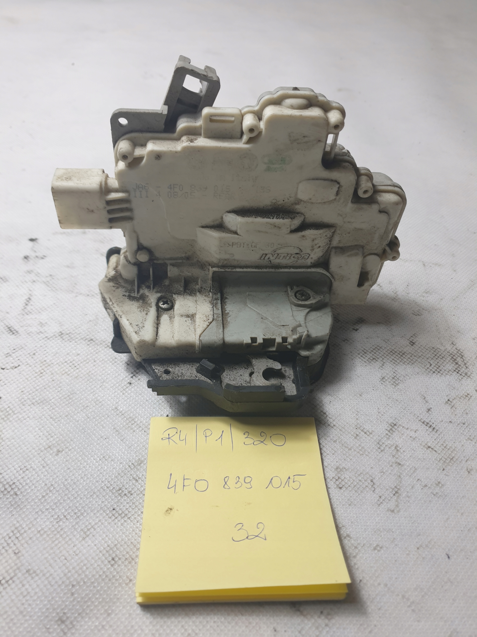 ZAMEK DRZWI LEWY TYŁ AUDI A6 C6 A3 4F0839015 8-PIN - porównaj ceny - Allegro.pl