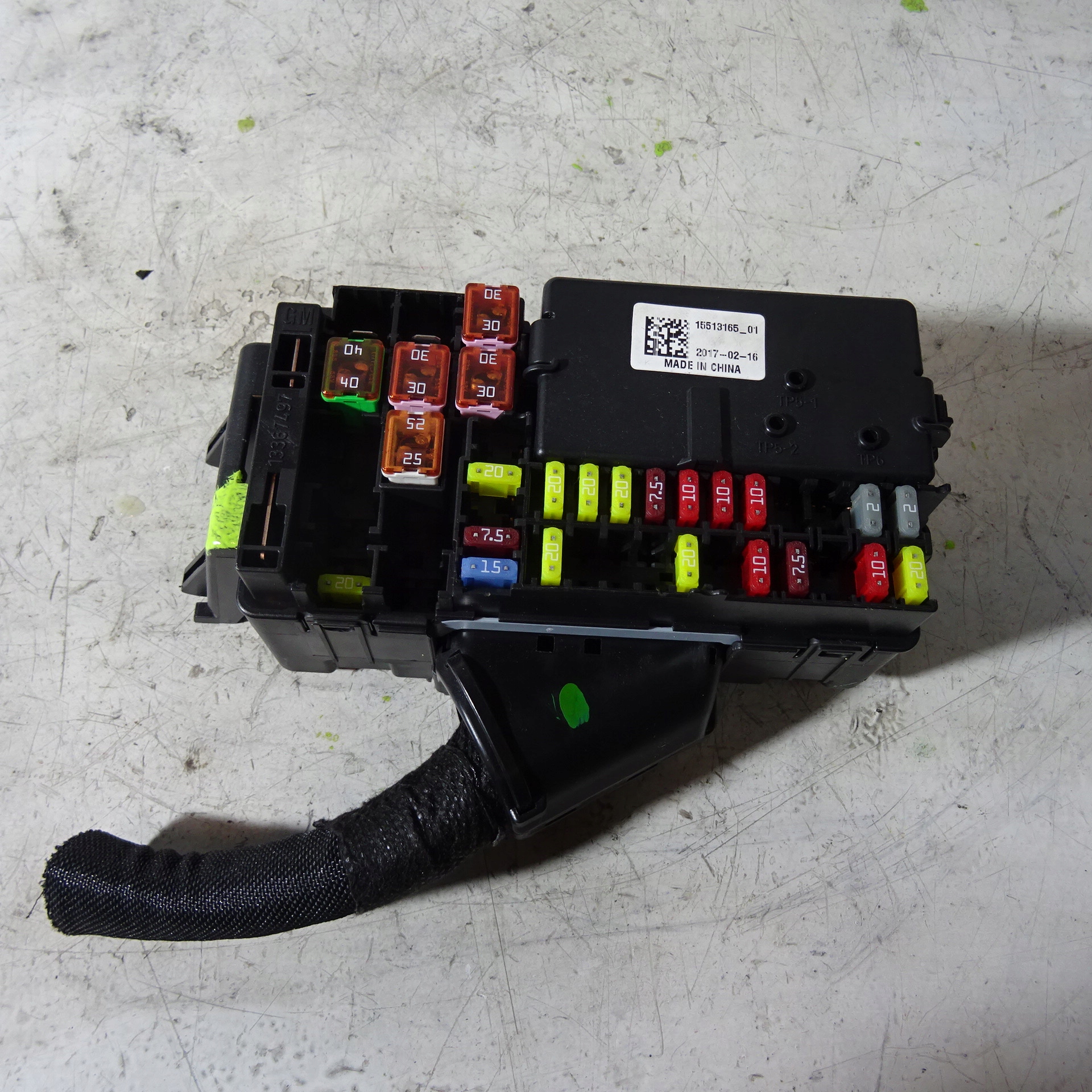 OPEL ASTRA K 1.6D SKRZYNKA BEZPIECZNIKÓW 15513165 za 180.00PLN z ...