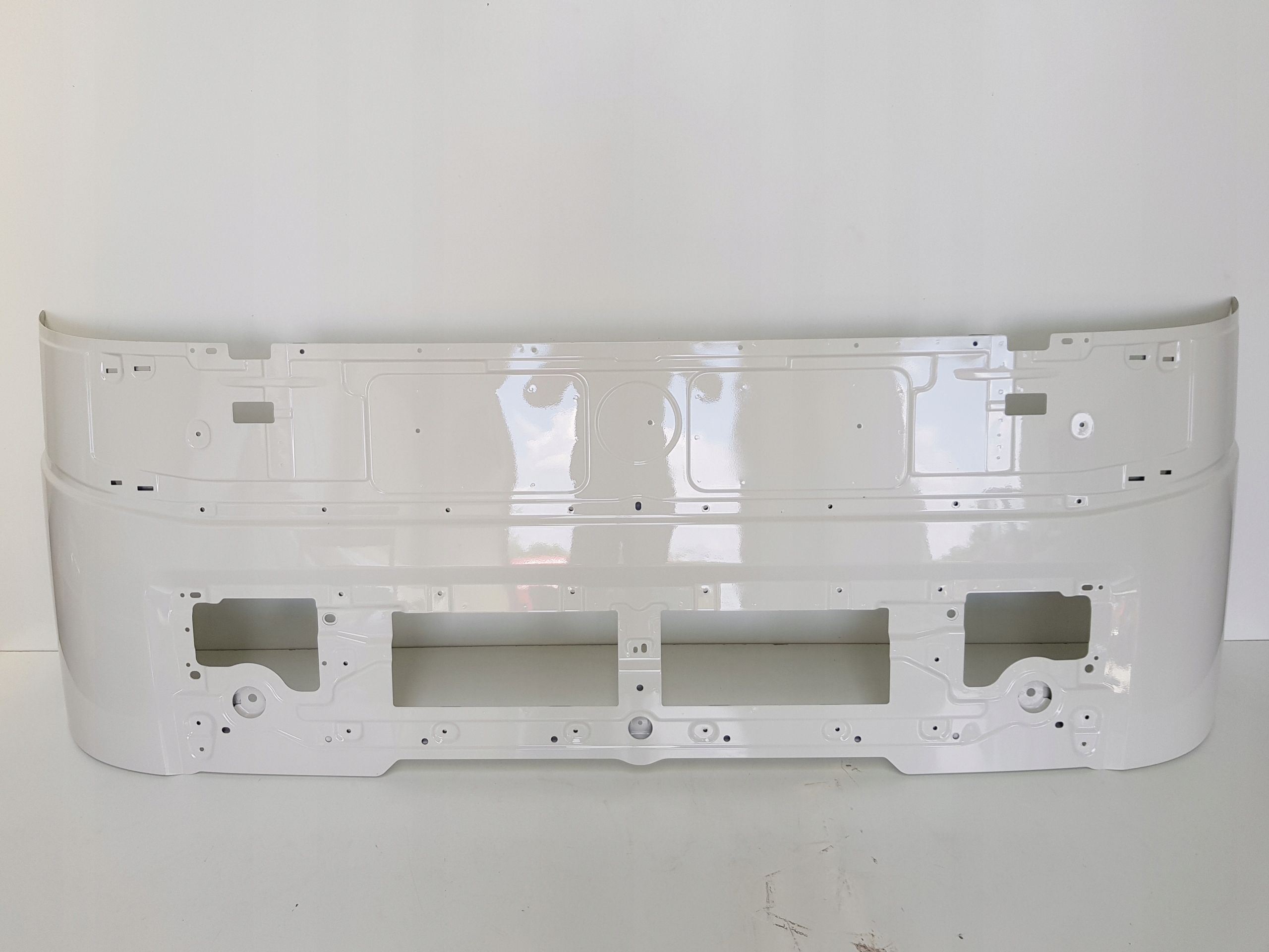 ORYGINALNA MASKA ATRAPA GRILL PRZÓD VOLVO FH 4 Kolor Ral 1103 / 1107 ...