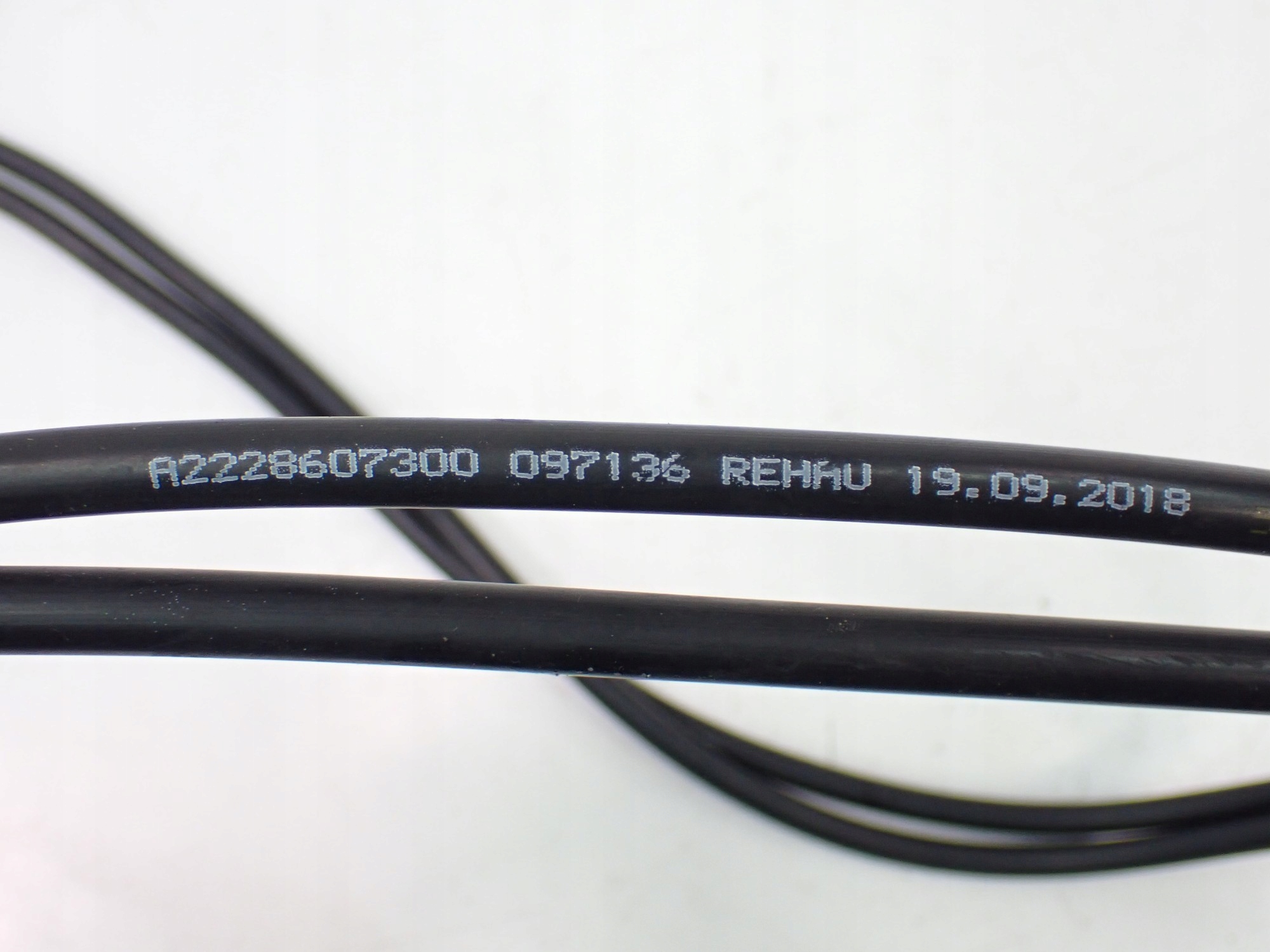 A2228607300 A2228607300 - Розподільник рідини MERCEDES W222 A2228607300 ...