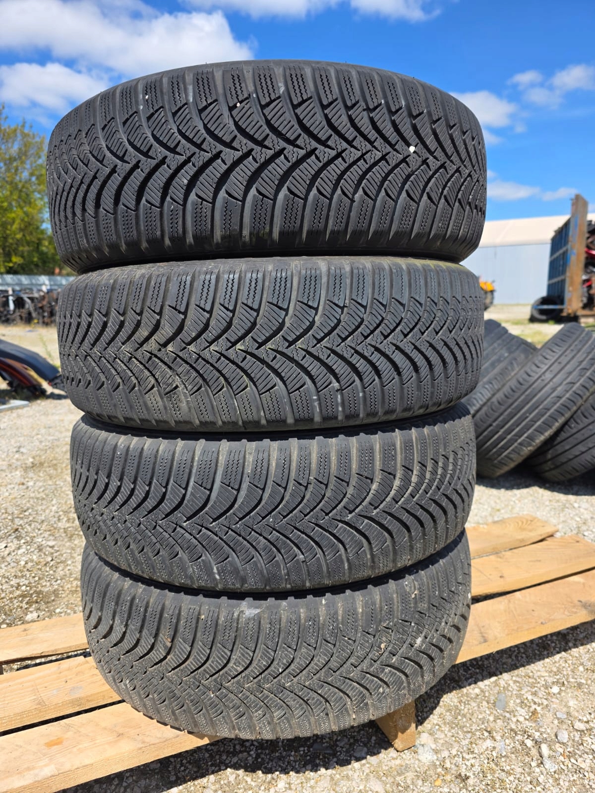 OPONY ZIMOWE 4SZT HANKOOK Winter i*cept RS2 W452 195/65 R15 ...