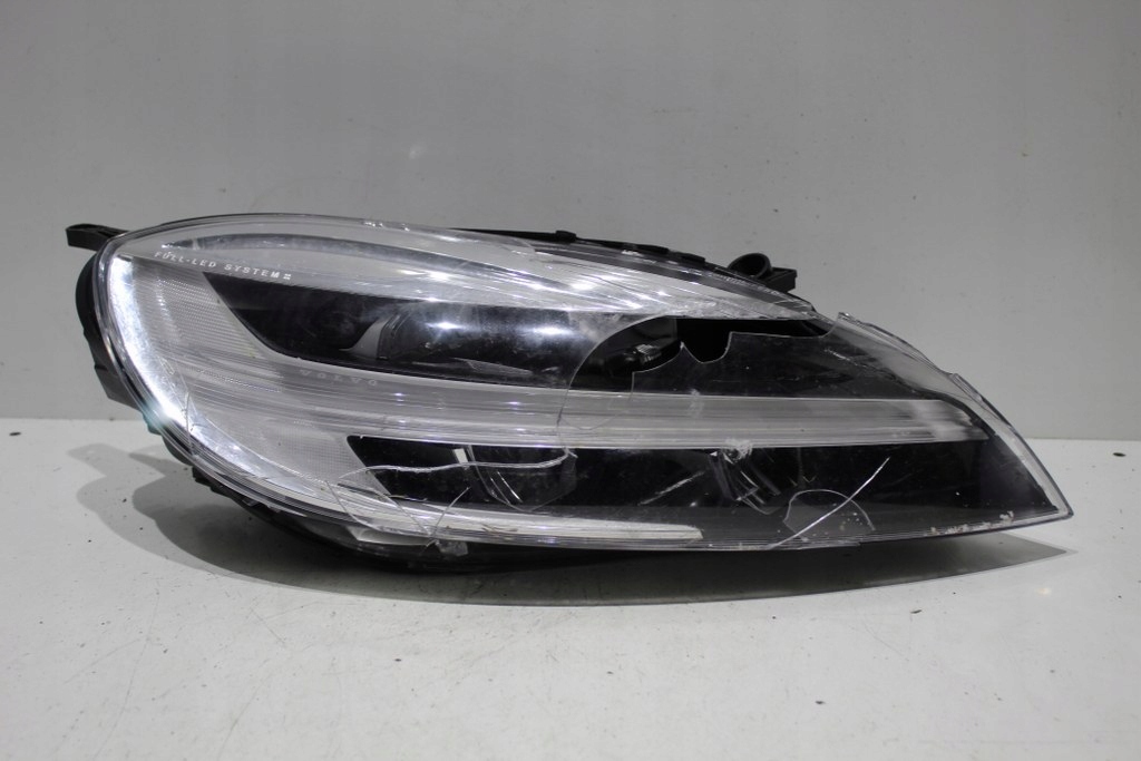 Volvo V40 XC40 Lift Full Led Prawy Lampa Przód za 450.00PLN z Góra ...