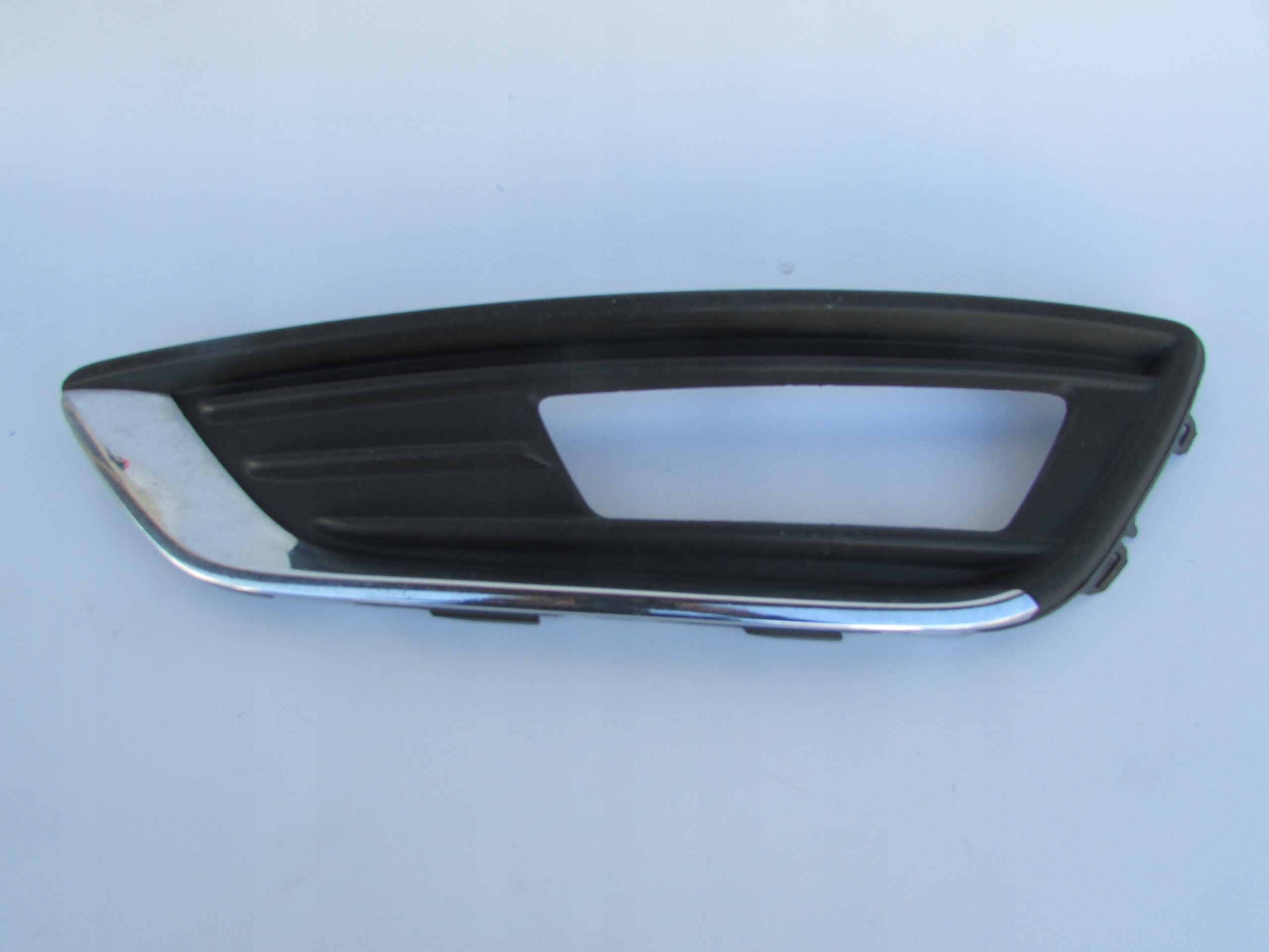 Kratka Ford Focus MK3 LIFT F1EB-15A299-B 2014- F1EB-15A299-B za 100 zł ...