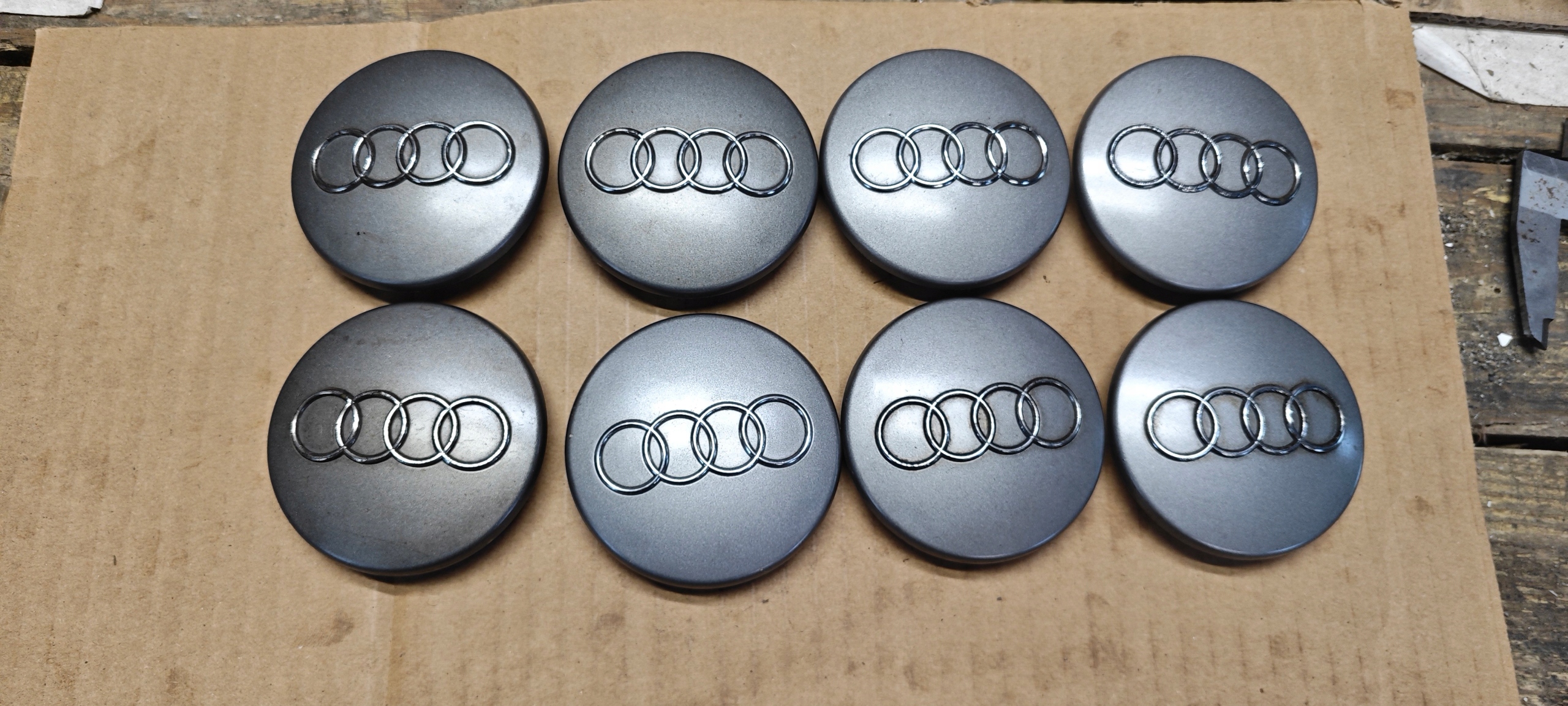 Dekielek Audi OE 68 mm Audi 8D0601170 - porównaj ceny - Allegro.pl