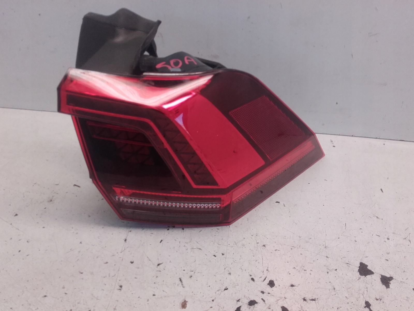 VW TIGUAN II 5NA LED PRAWA TYLNA LAMPA 5NA945208F ORYGINAŁ • Opinie ...