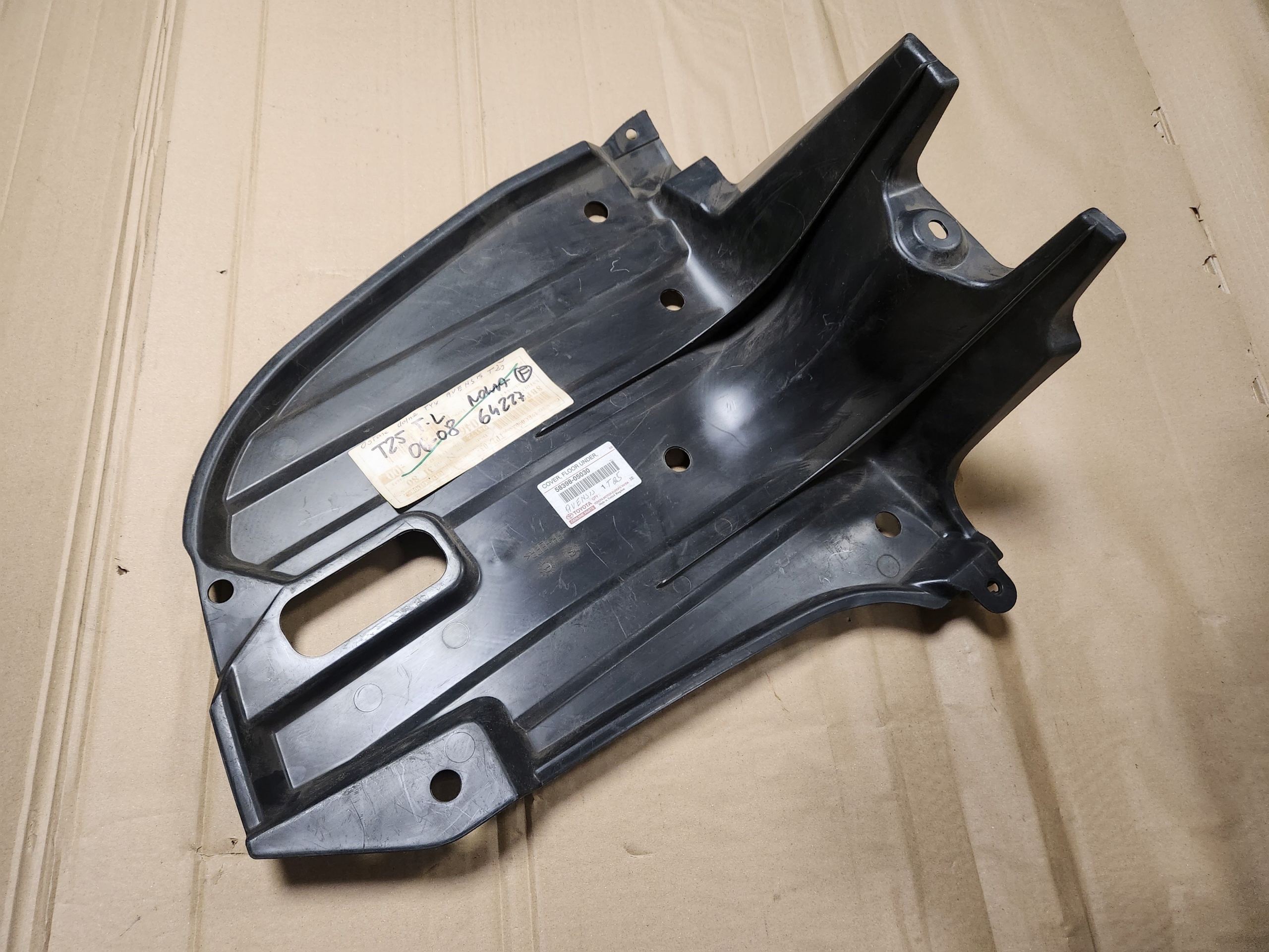 Toyota OE 58398-05030 osłona podwozia - porównaj ceny - Allegro.pl