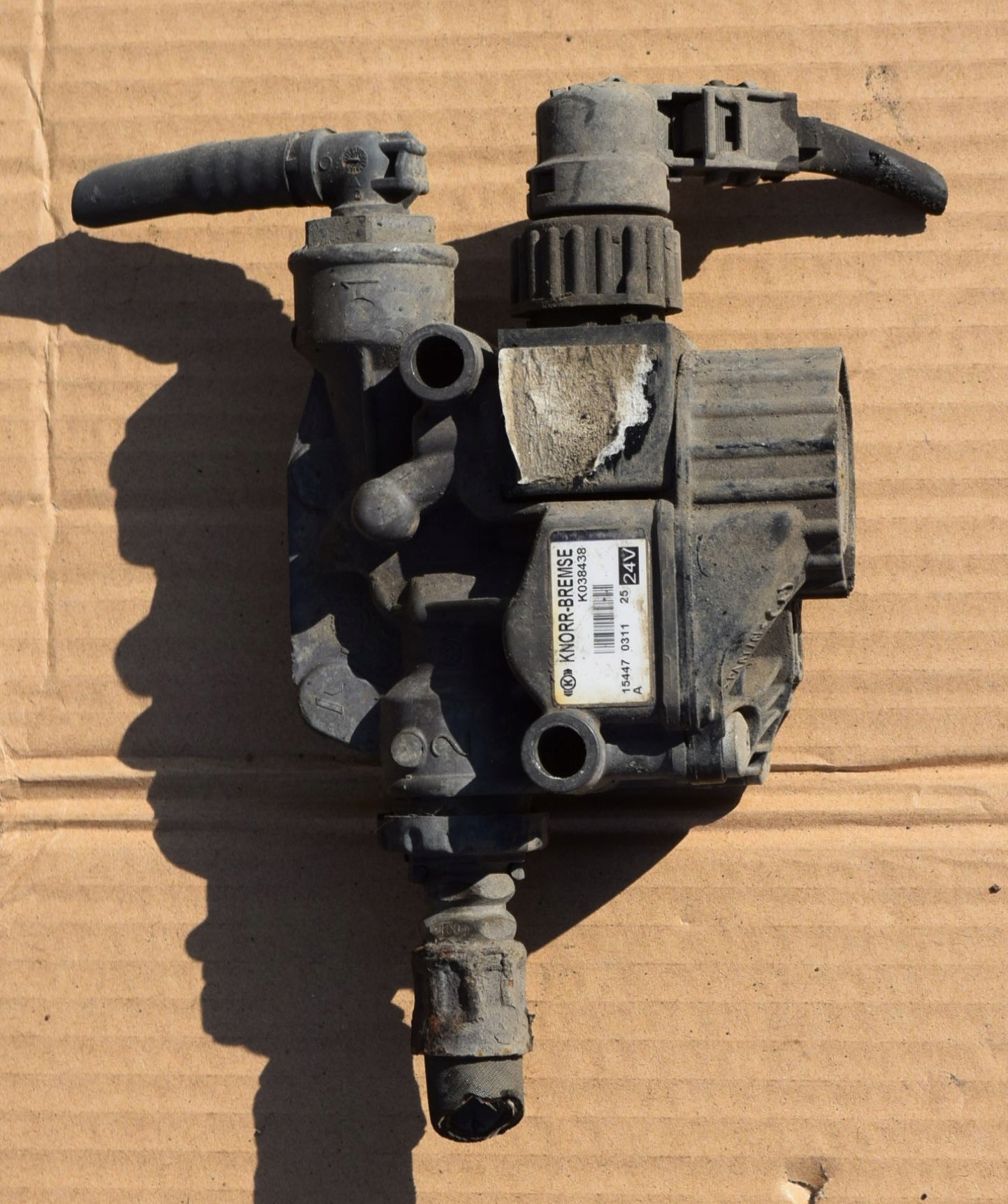 MODULATOR PRZEDNIEJ OSI MERCEDES ACTROS K038438 za 123.00PLN z Mińsk ...