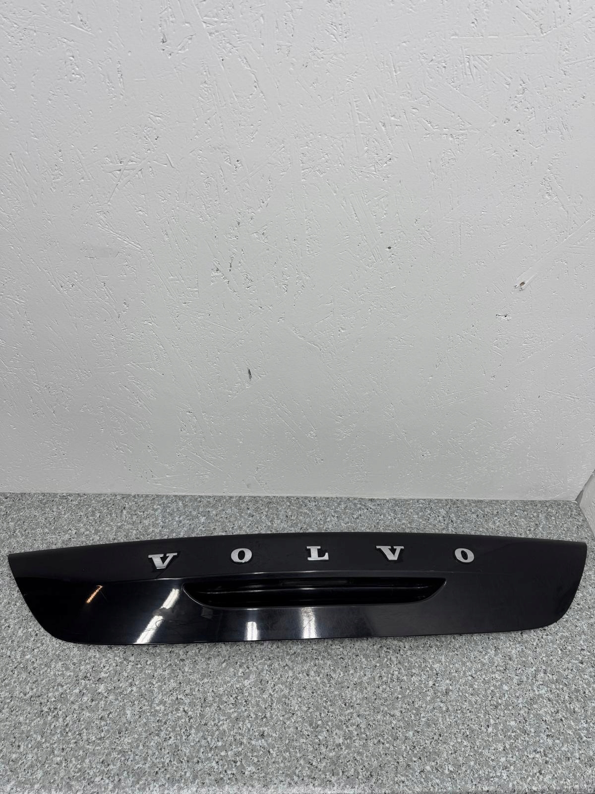 Volvo V40 Listwa Klapy Bagażnika w Klapy bagażnika gołe i kompletne ...