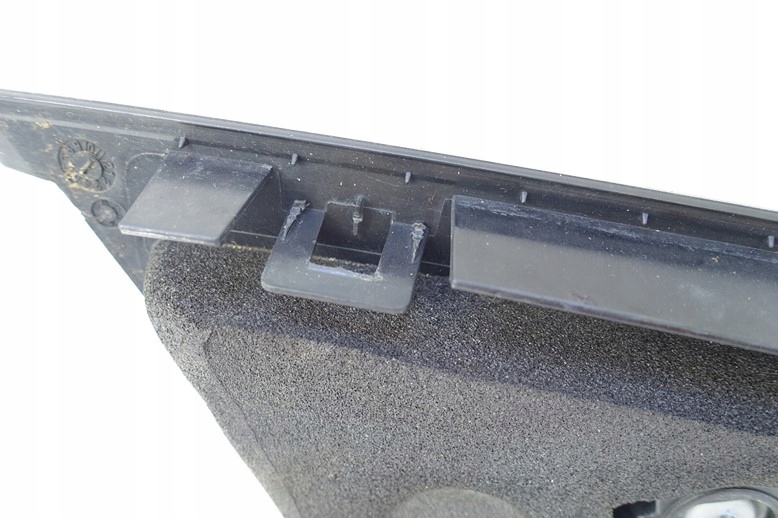 LISTWA SŁUPKA DRZWI LEWA TYŁ PEUGEOT 3008 II 9811709980 LISTWA SŁUPKA ...