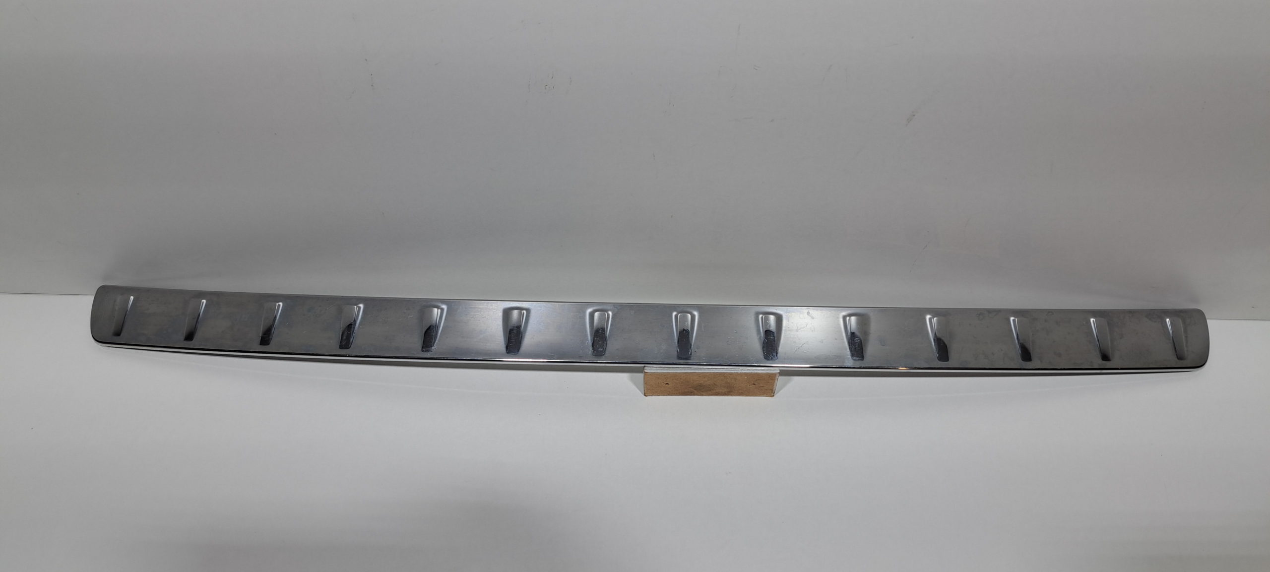 MERCEDES B-KLASA W246 LISTWA CHROM ZDERZAK TYŁ A2468854500 za 150.00PLN ...