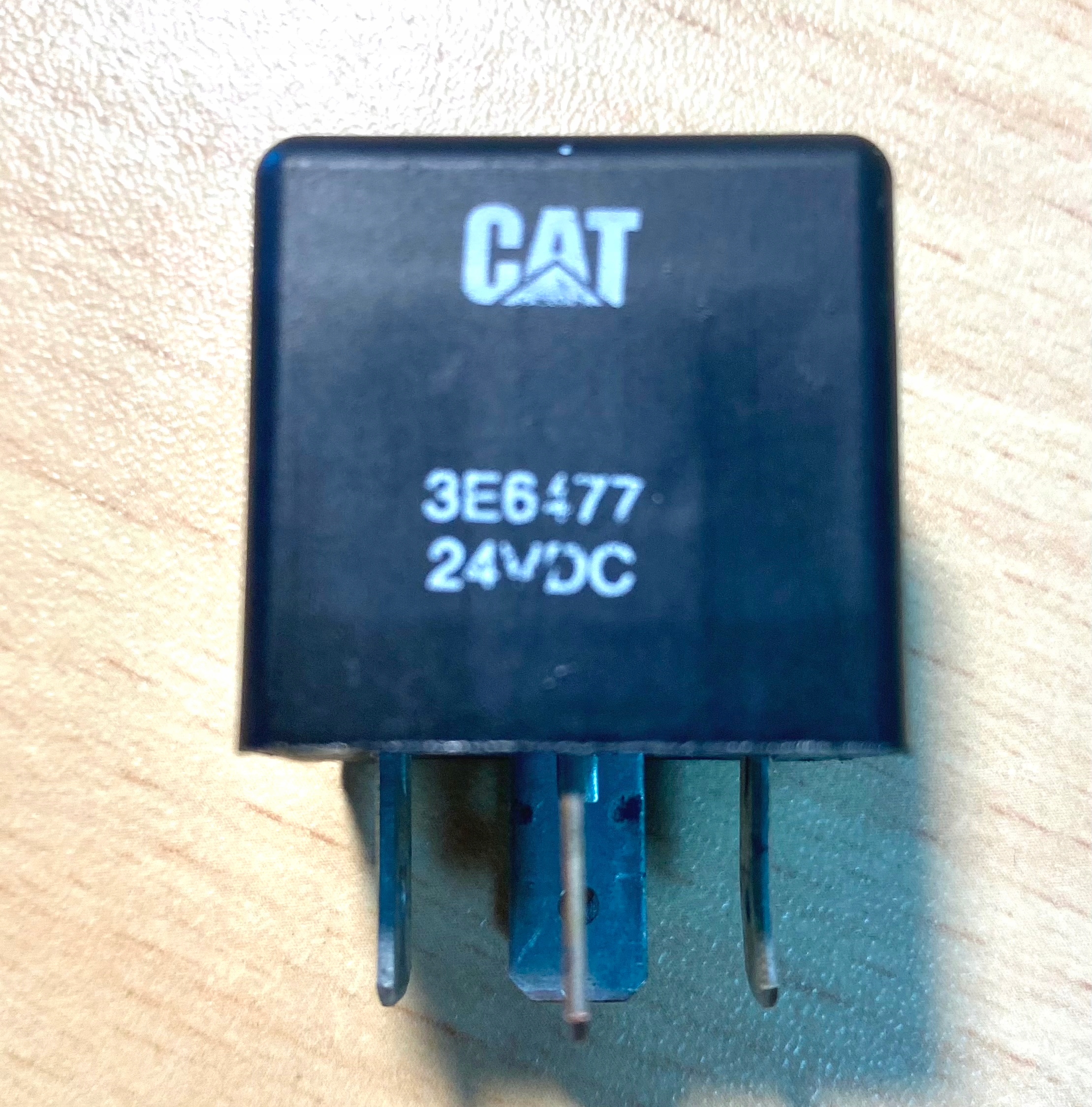 Przekaźnik CAT 3E6477 24V DC za 123.00PLN z Opole - Allegro - (12397510126)