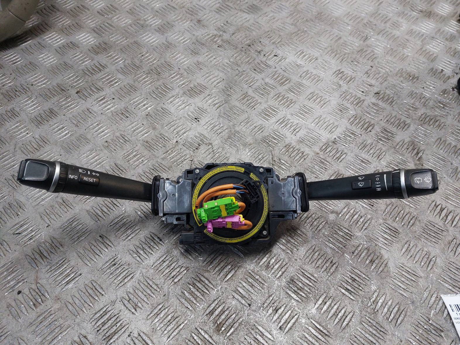 MANETKA PRZEŁĄCZNIK ZESPOLONY TAŚMA SYGNAŁU VOLVO XC90 I 31313083 za ...