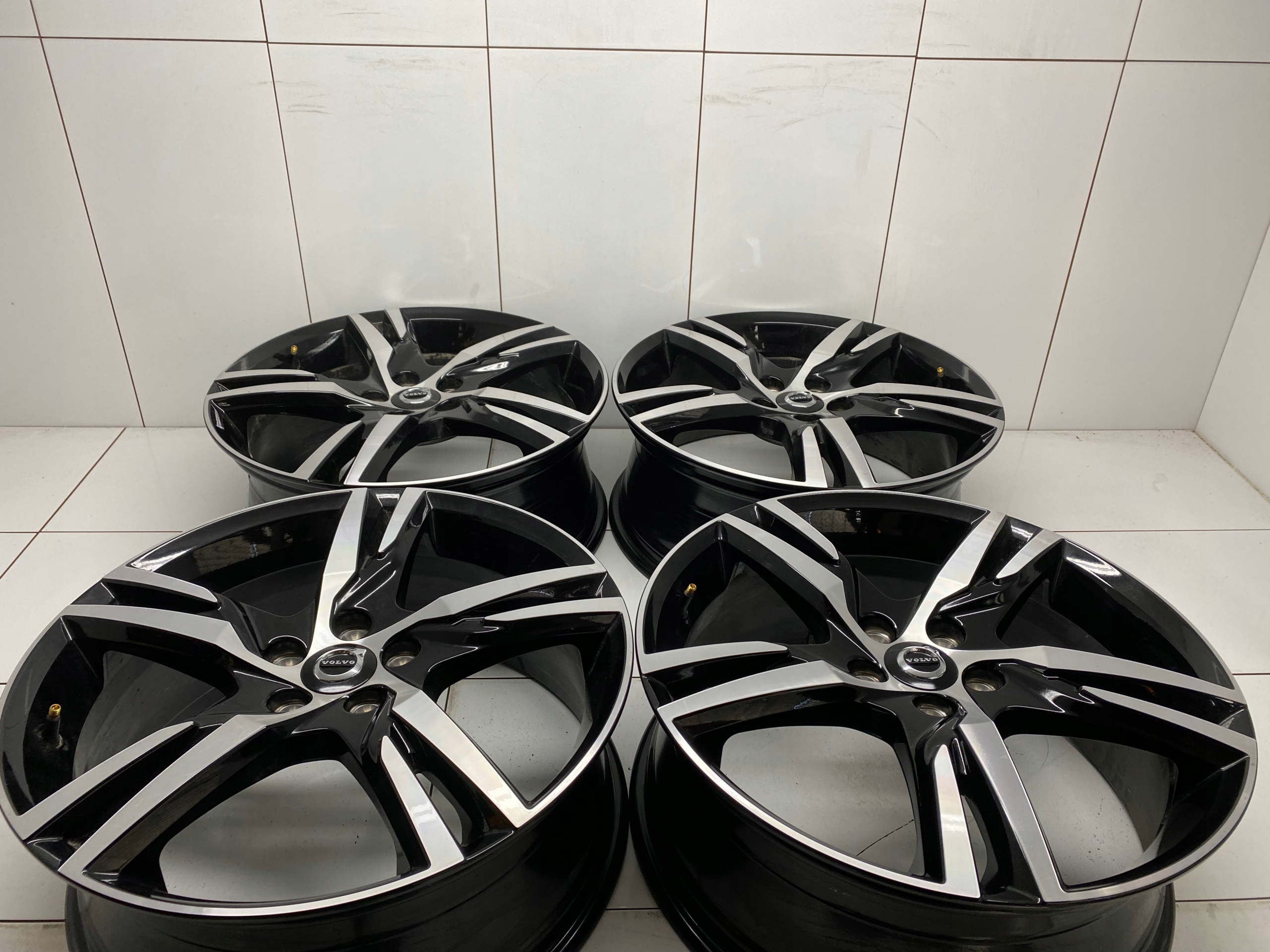 Felga aluminiowa Volvo OE 31423931 7.5" x 19" 5x114.3 ET 50,5 za 4500 ...