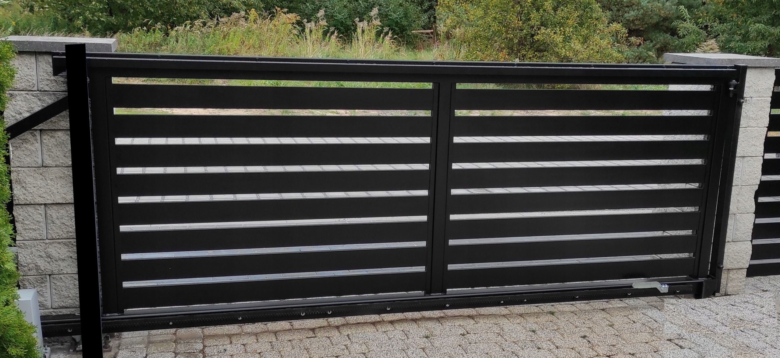 Brama wjazdowa przesuwna 4m x 1,4m ocynk+malowanie • Cena, Opinie ...