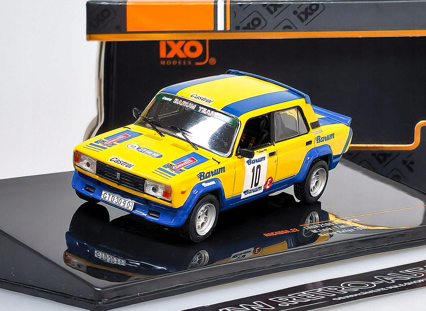 Osobní automobil Ixo Lada 2105 VFTS Barum team 1:43 kov/plast ...