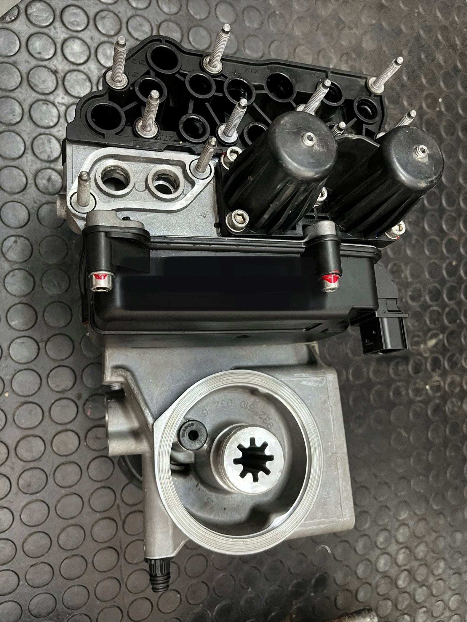 PODSTAWA OSUSZACZA ZAWÓR APS SCANIA R / S NG EURO 6 GWARANCJA za 3500 ...