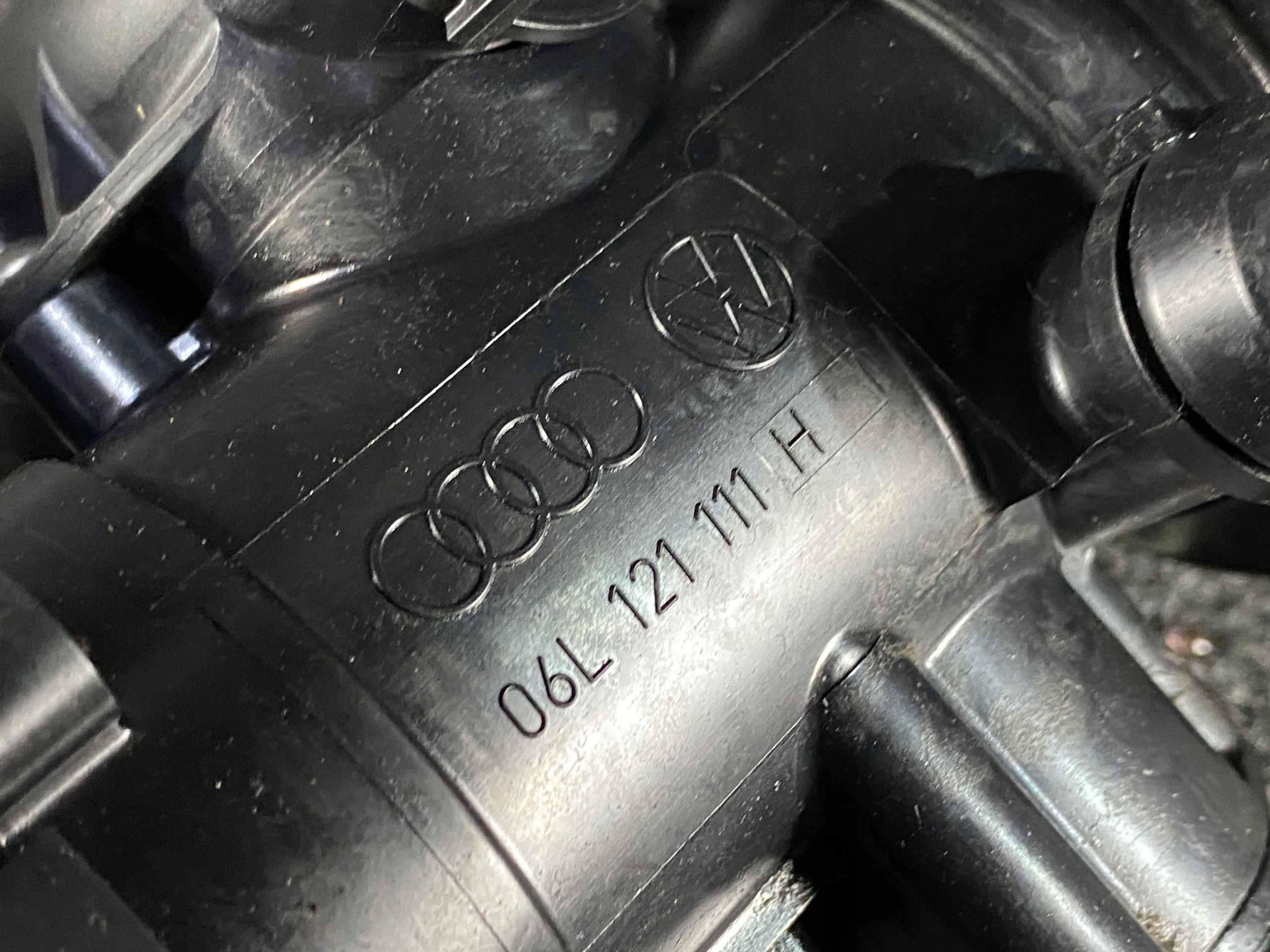 06L121111H - VW AUDI SEAT SKODA КОРПУС ВОДЯНОГО НАСОСА ТЕРМОСТАТ купити ...