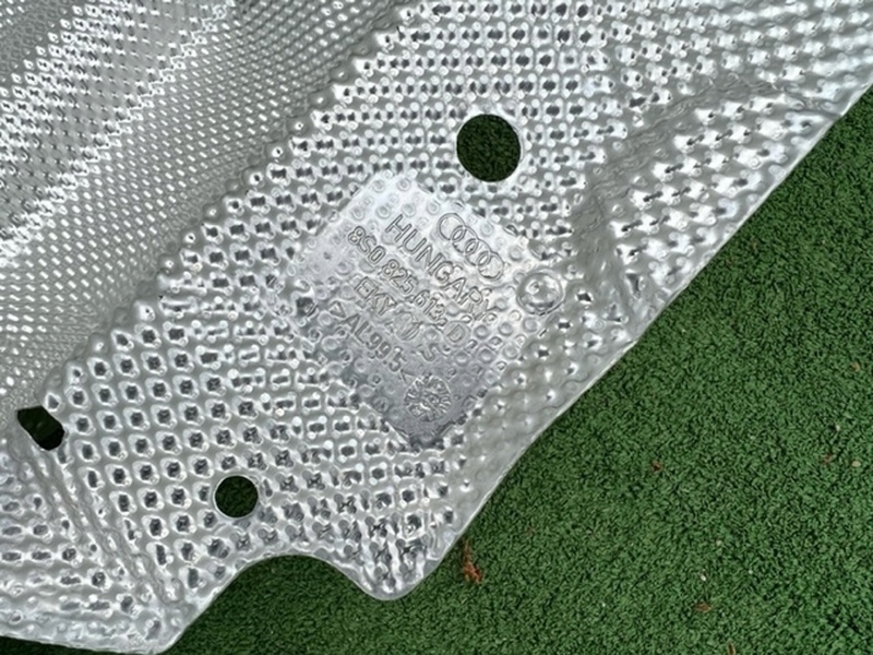 AUDI TT TTS TFSI ТЕПЛОВИЙ ЕКРАН 8S0825613D купити на Avtoex з Польщі в ...