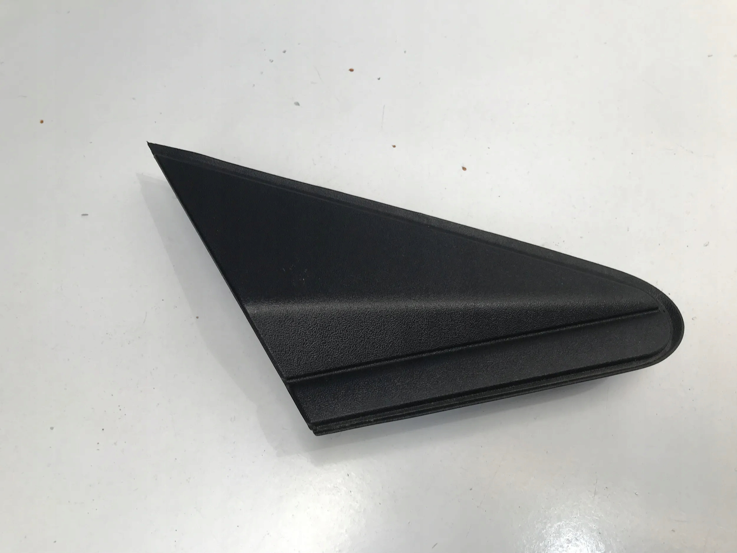 HYUNDAI I20 III N-LINE 2022 TRÓJKĄT ZAŚLEPKA DRZWI PRAWY PRZÓD 86210 ...