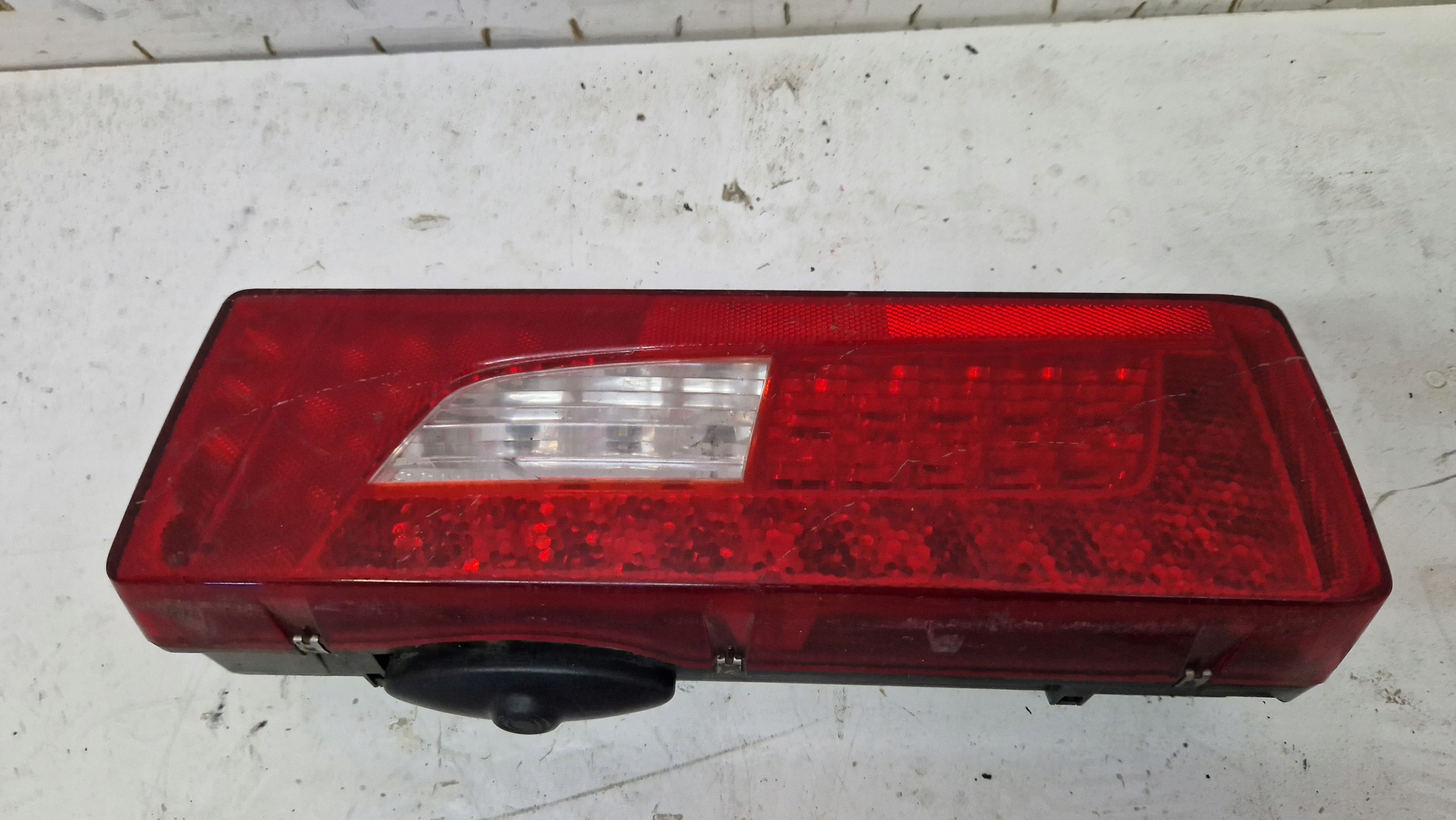 Scania OE 2241858 lampa tylna zespolona • Cena, Opinie - Allegro